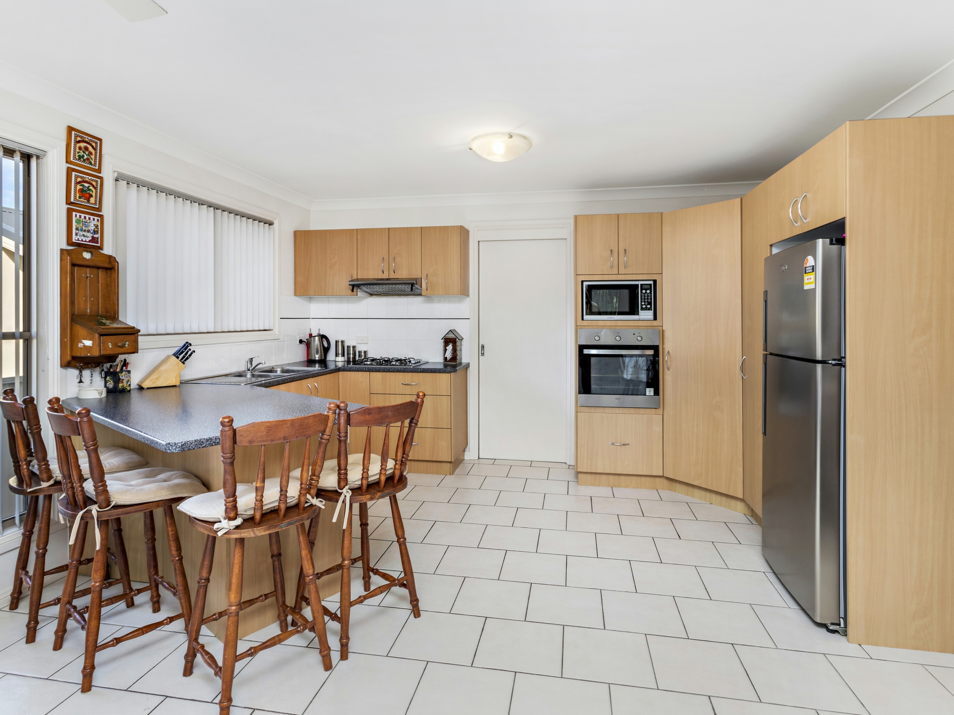 1/13 Parkes Street Oak Flats NSW - Property Details - LJ Hooker