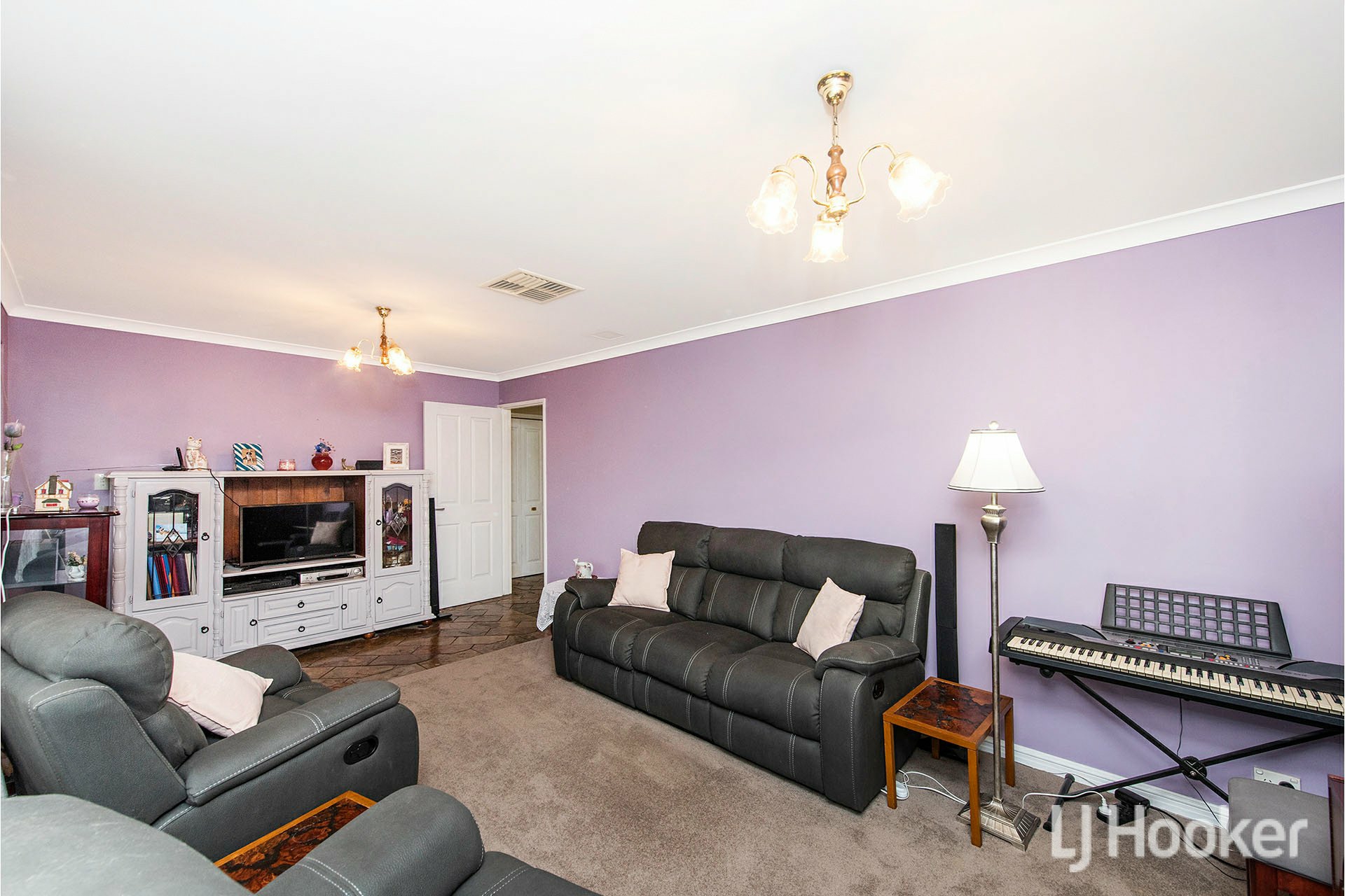 55 Inverness Circle Camillo WA - Property Details - LJ Hooker