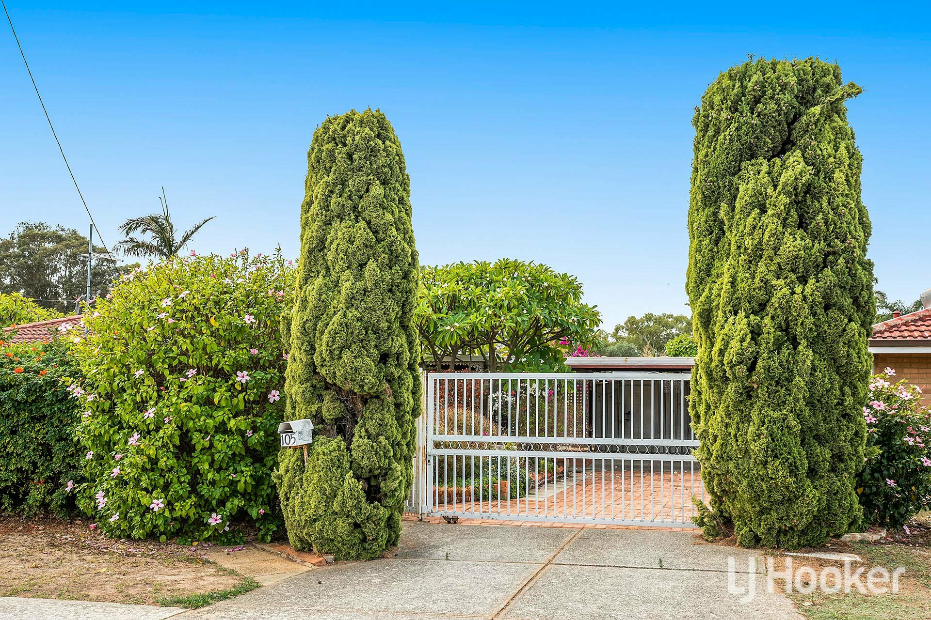 105 Connemara Drive Thornlie WA - Property Details - LJ Hooker
