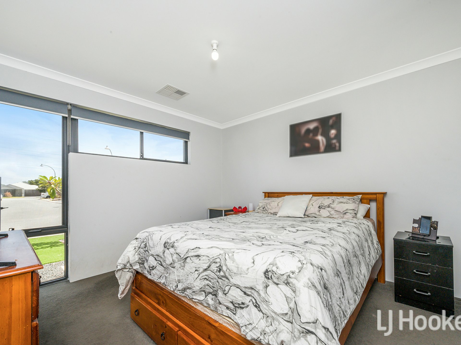 64 Burrows Loop Midvale WA - Property Details - LJ Hooker