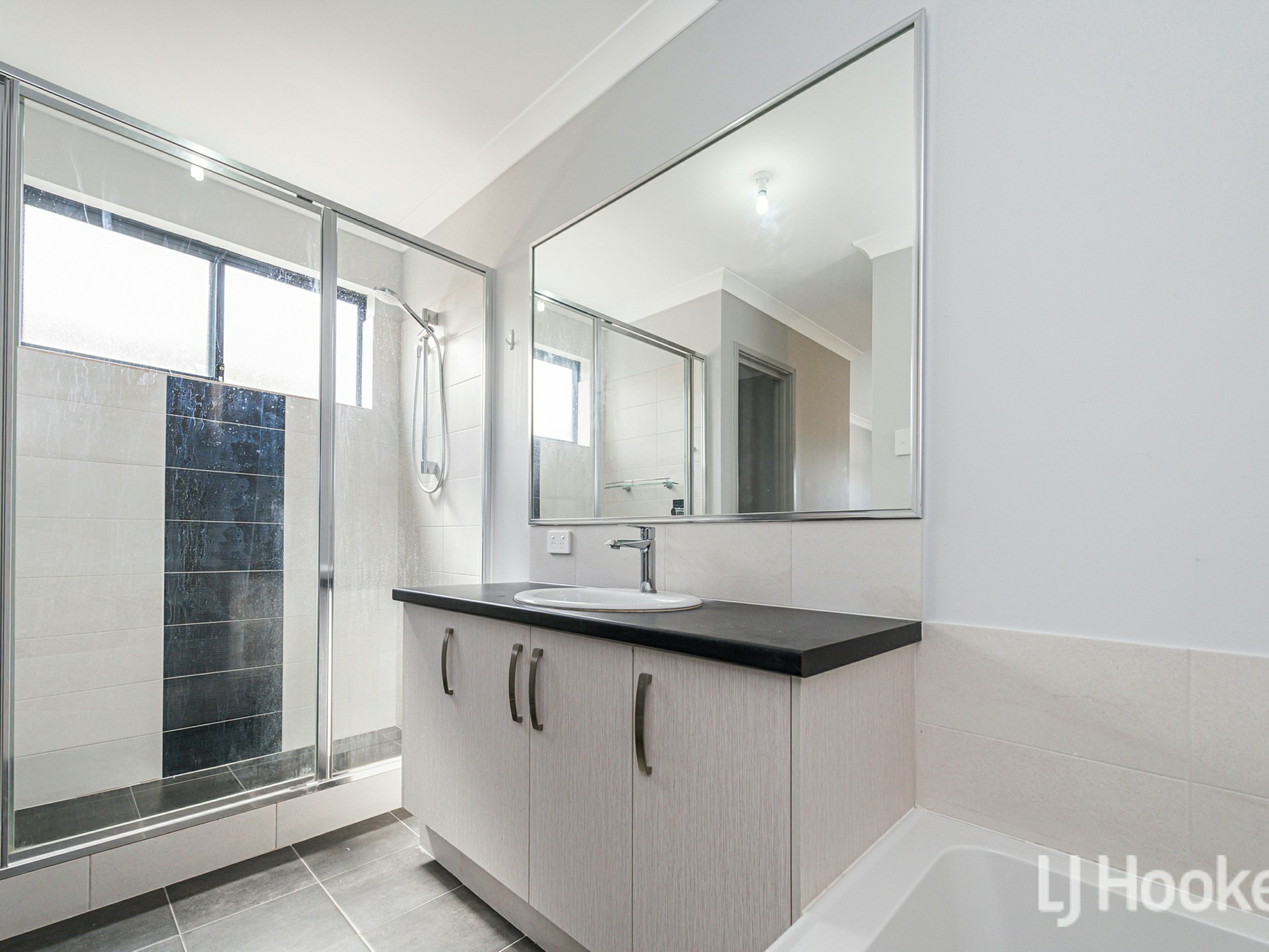 64 Burrows Loop Midvale WA - Property Details - LJ Hooker