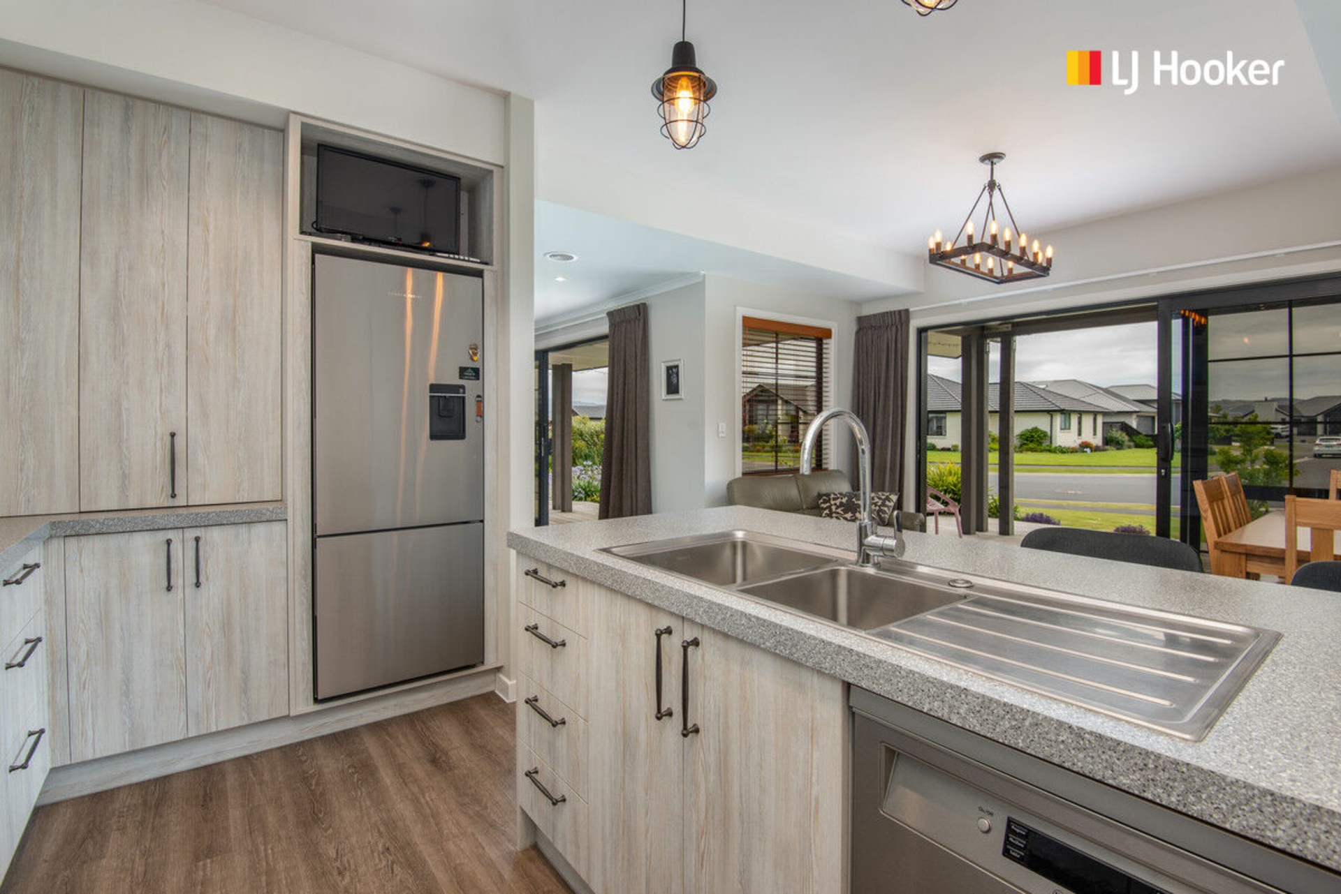 8 Carrick Place Mosgiel Otago - Property Details - LJ Hooker