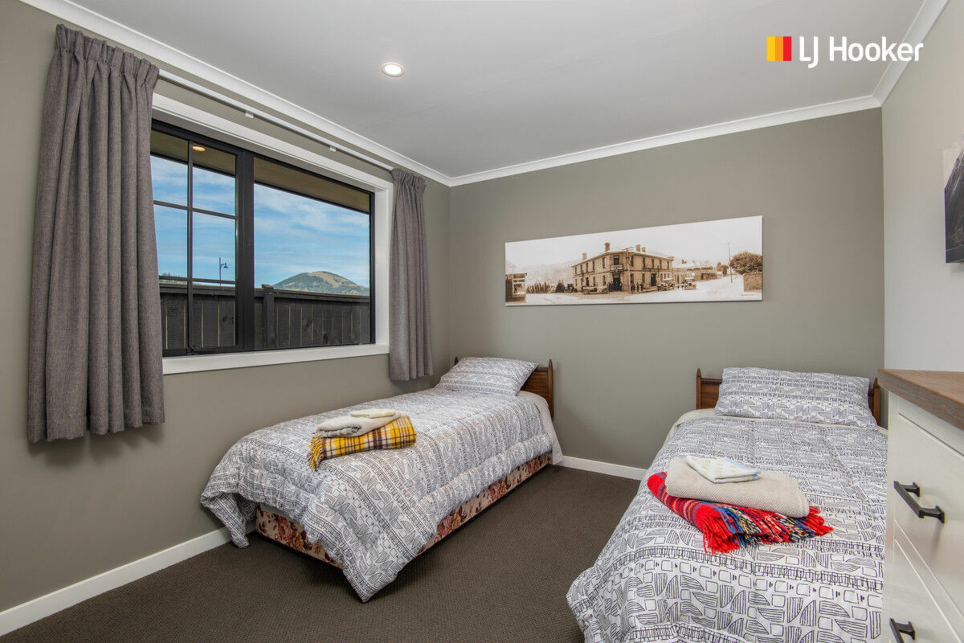 8 Carrick Place Mosgiel Otago - Property Details - LJ Hooker