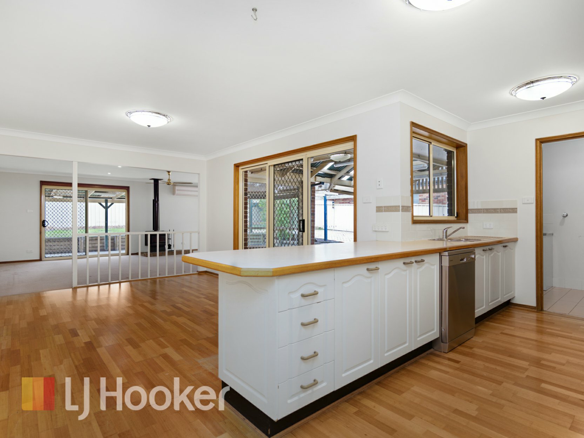 24 Casey Drive Singleton NSW - Property Details - LJ Hooker