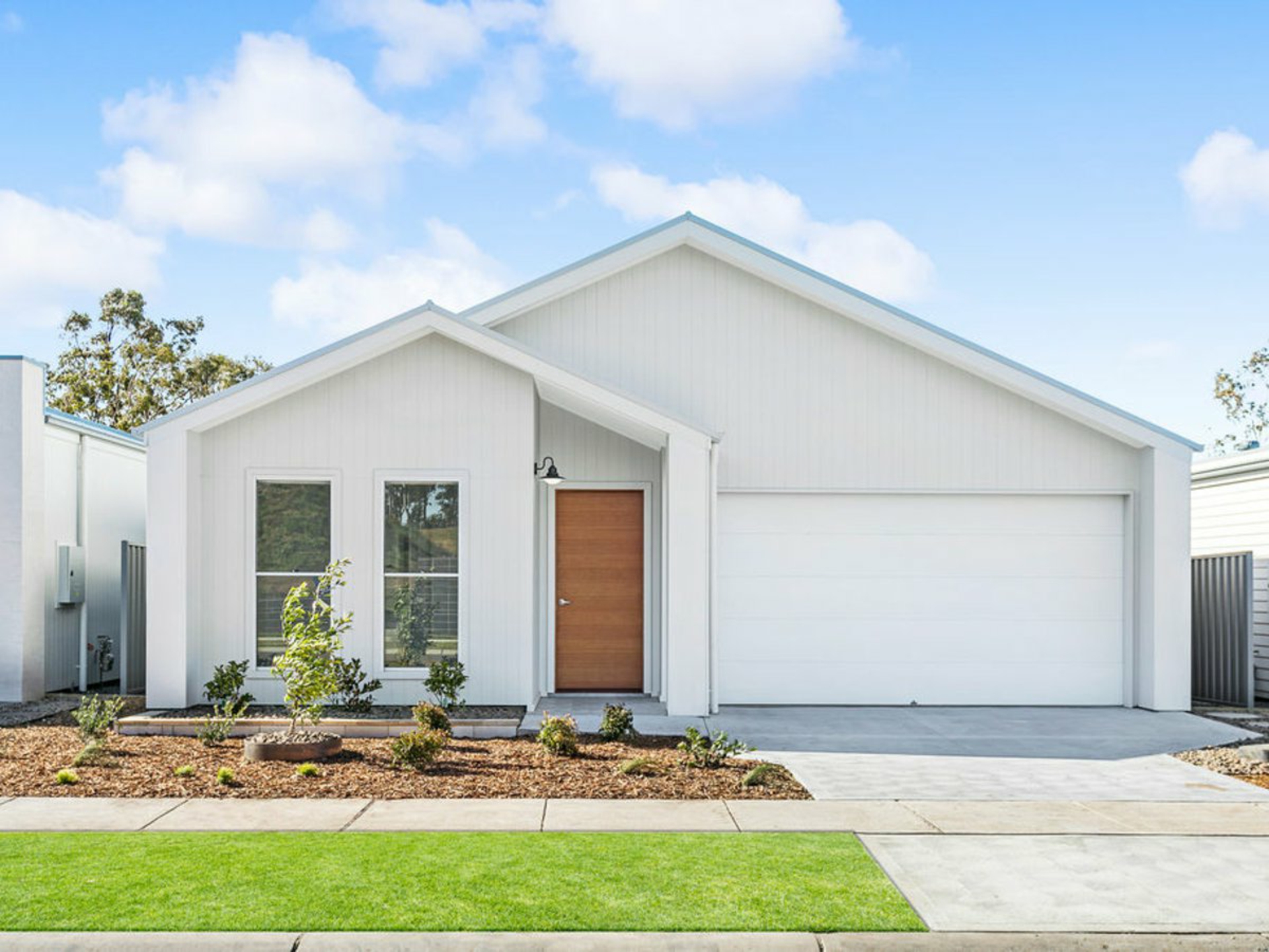 34 Flagstone Way North Rothbury NSW - House for Rent - LJ Hooker