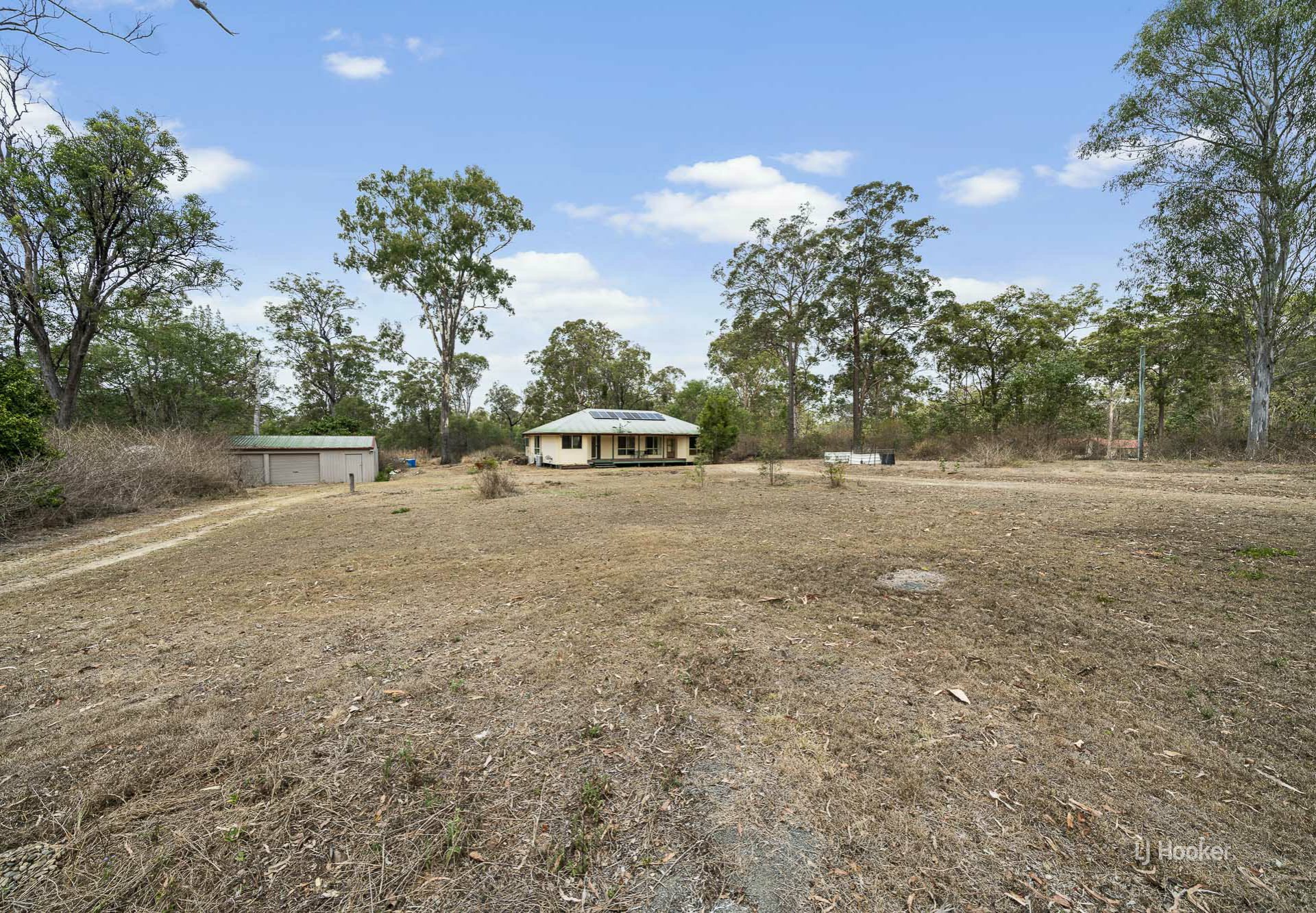 31 Cambridge Drive Mount Hallen QLD - Property Details - LJ Hooker