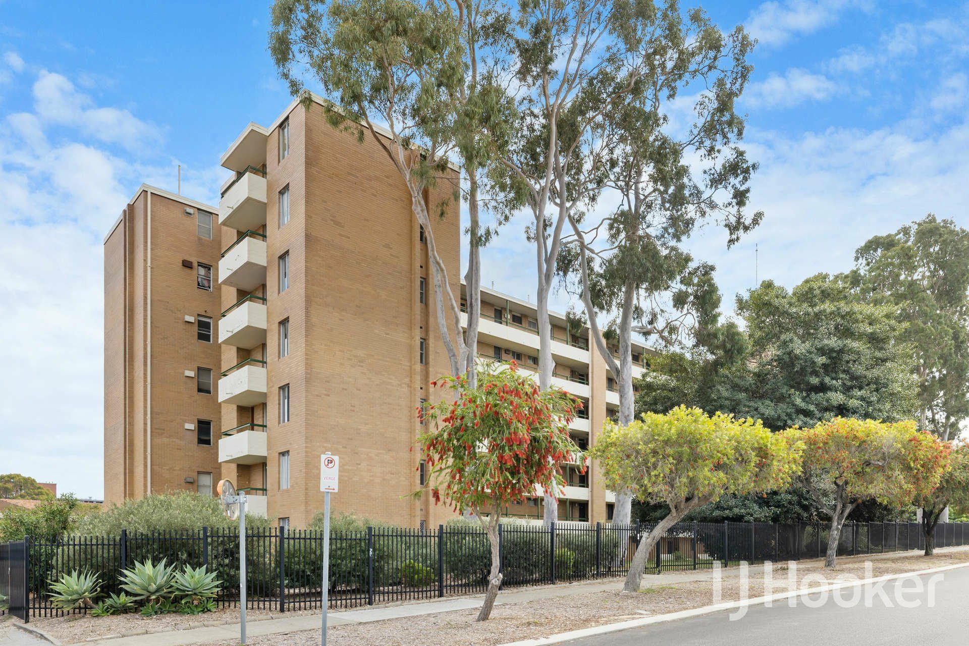 301/69 Leonard Street Victoria Park WA - Property Details - LJ Hooker