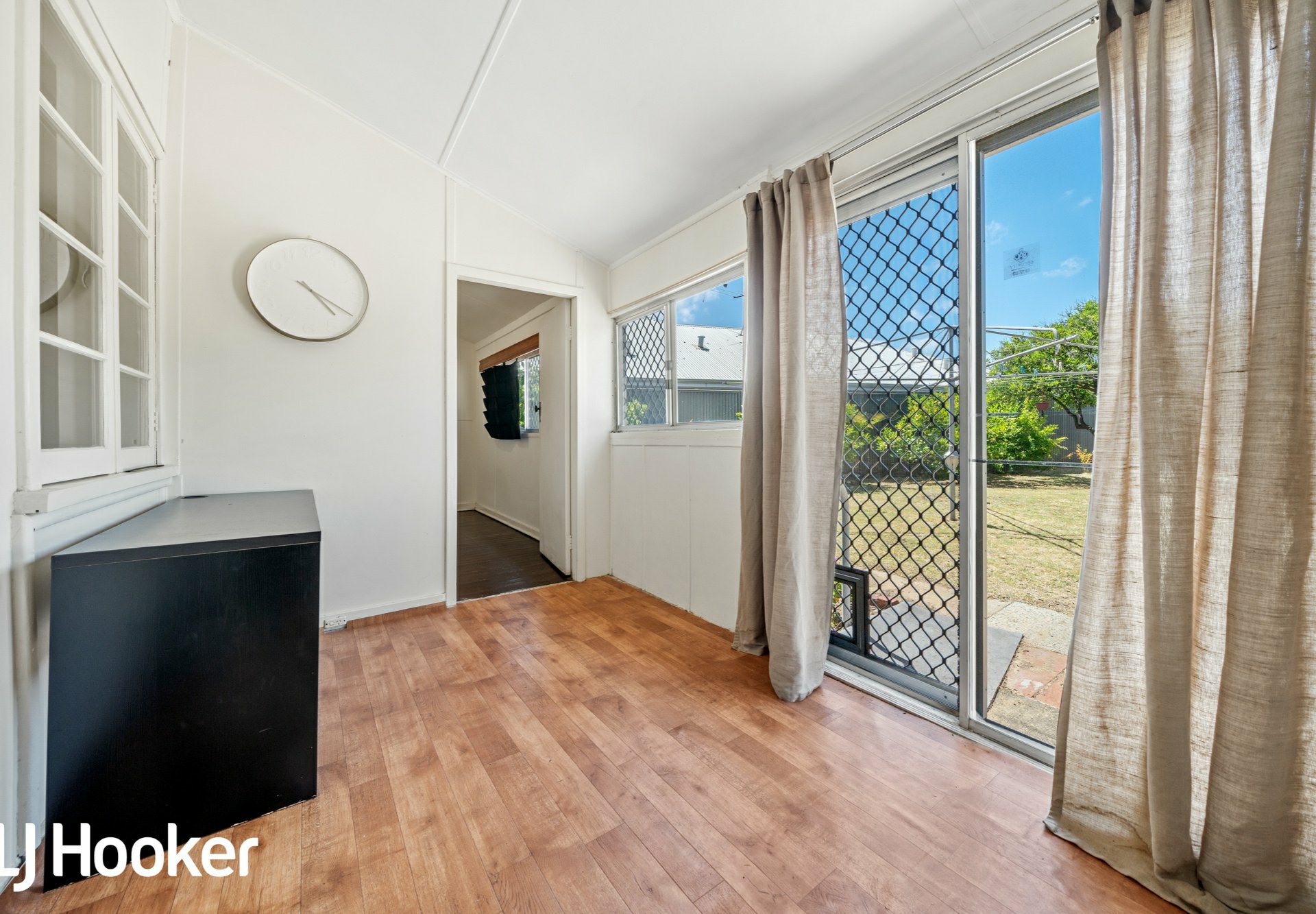8 Plummer Street East Victoria Park WA - House for Rent - LJ Hooker
