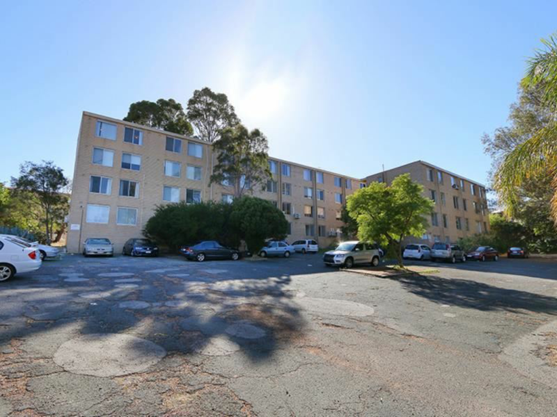 Unit 20/3 Russell Av North Perth WA - Property Details - LJ Hooker