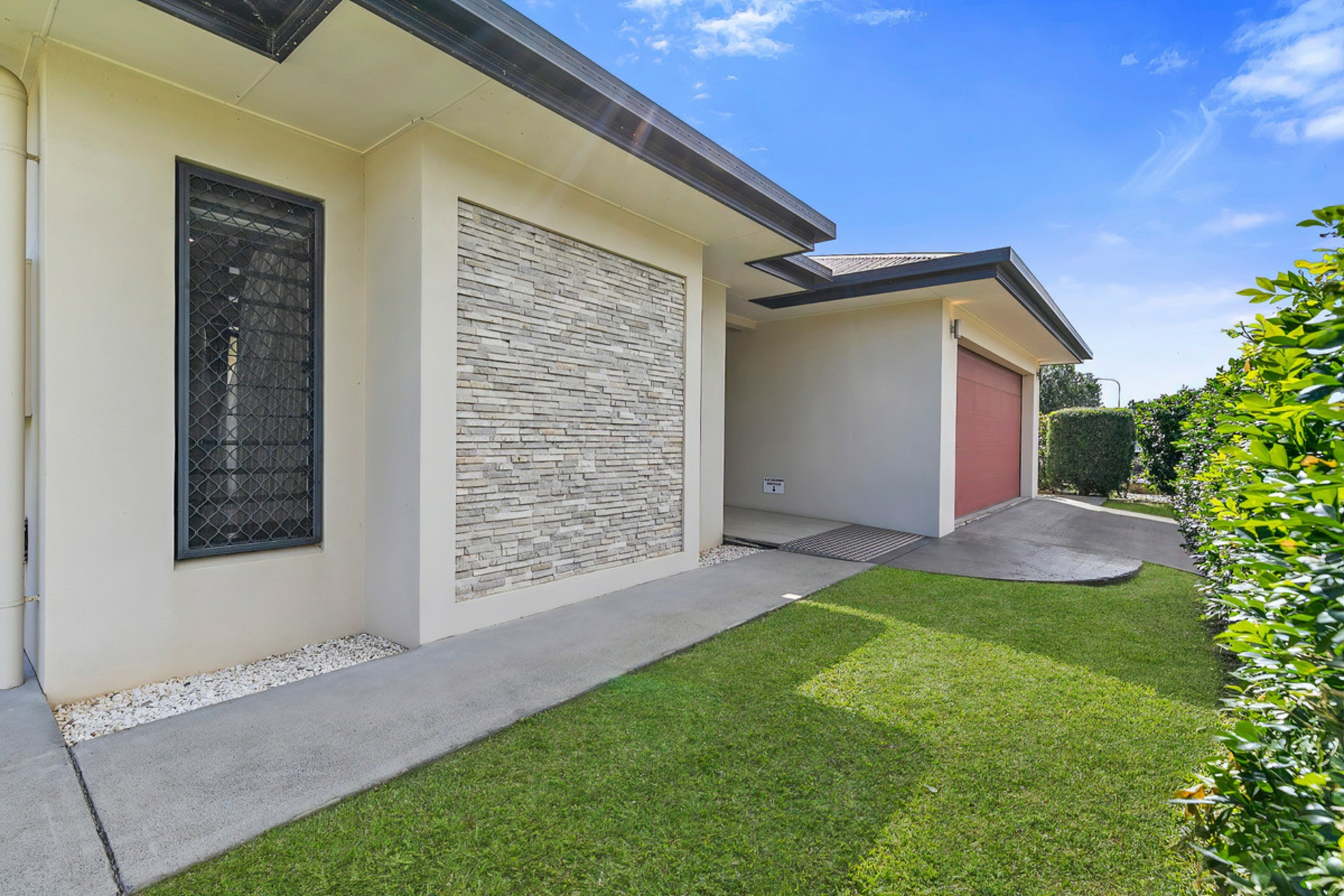 7 Amaroo Drive Mareeba QLD - Property Details - LJ Hooker