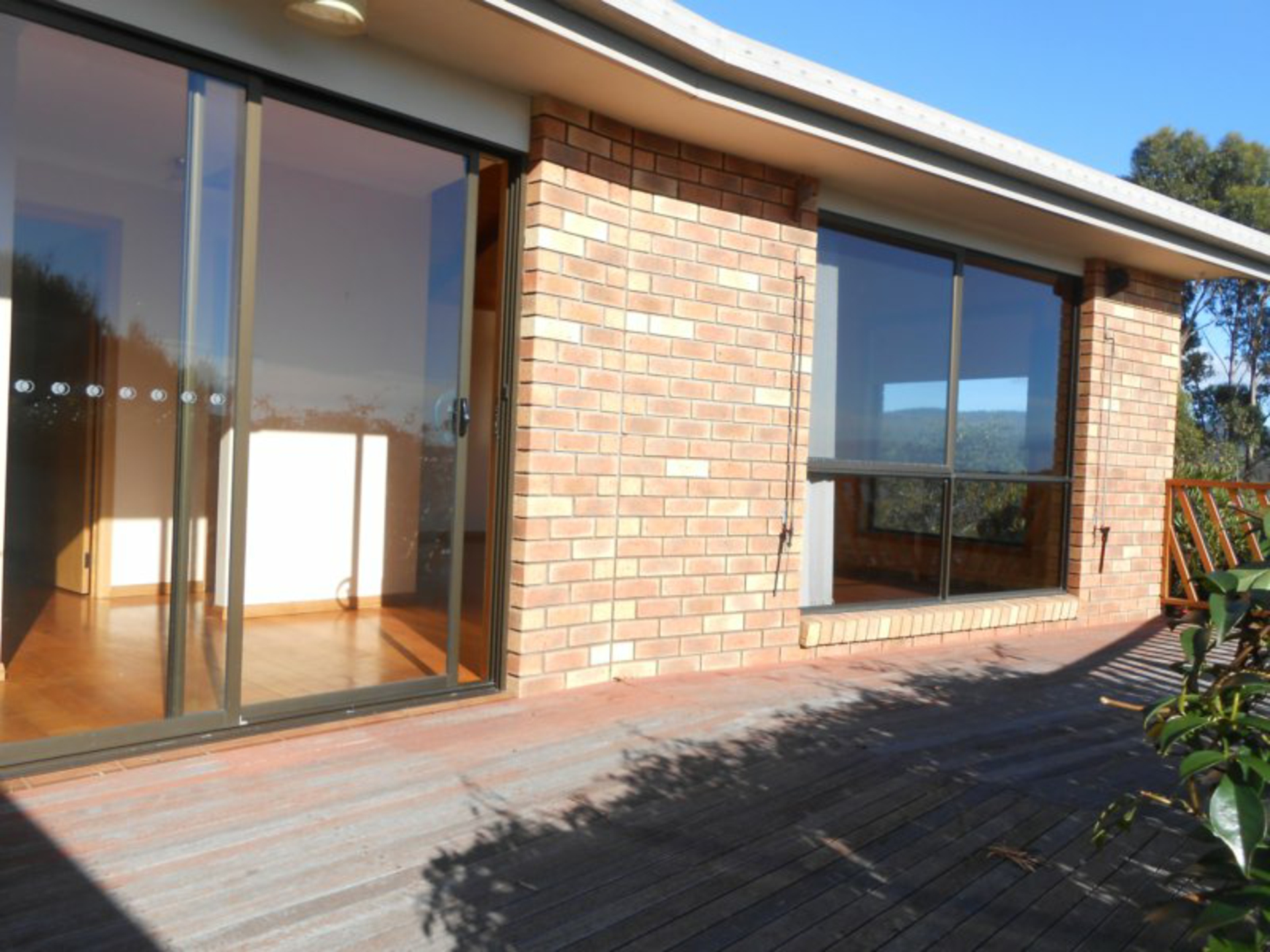 186 Main Road Binalong Bay TAS - House for Rent - LJ Hooker