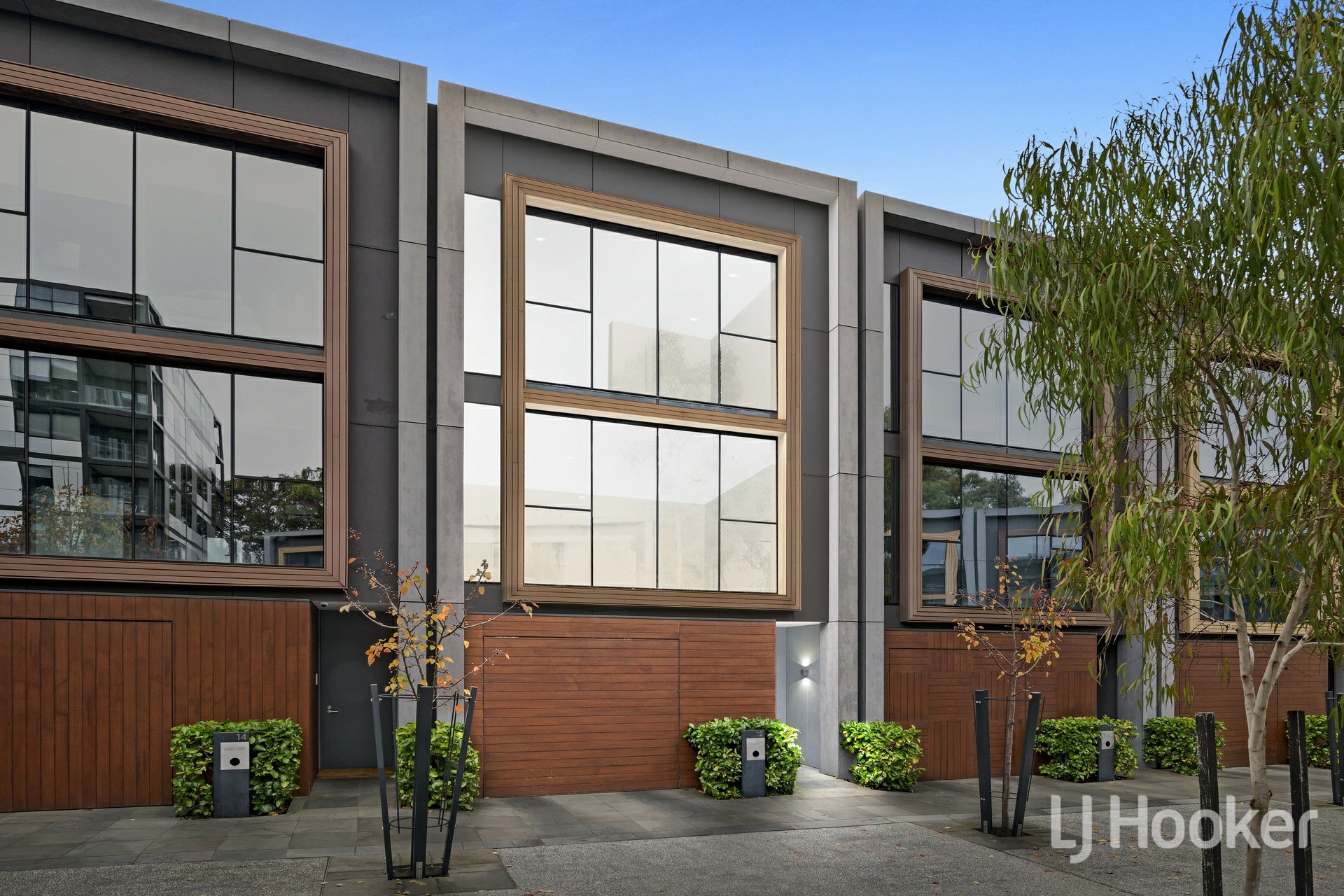 12 Periwinkle Place Armadale VIC - Townhouse for Sale - LJ Hooker