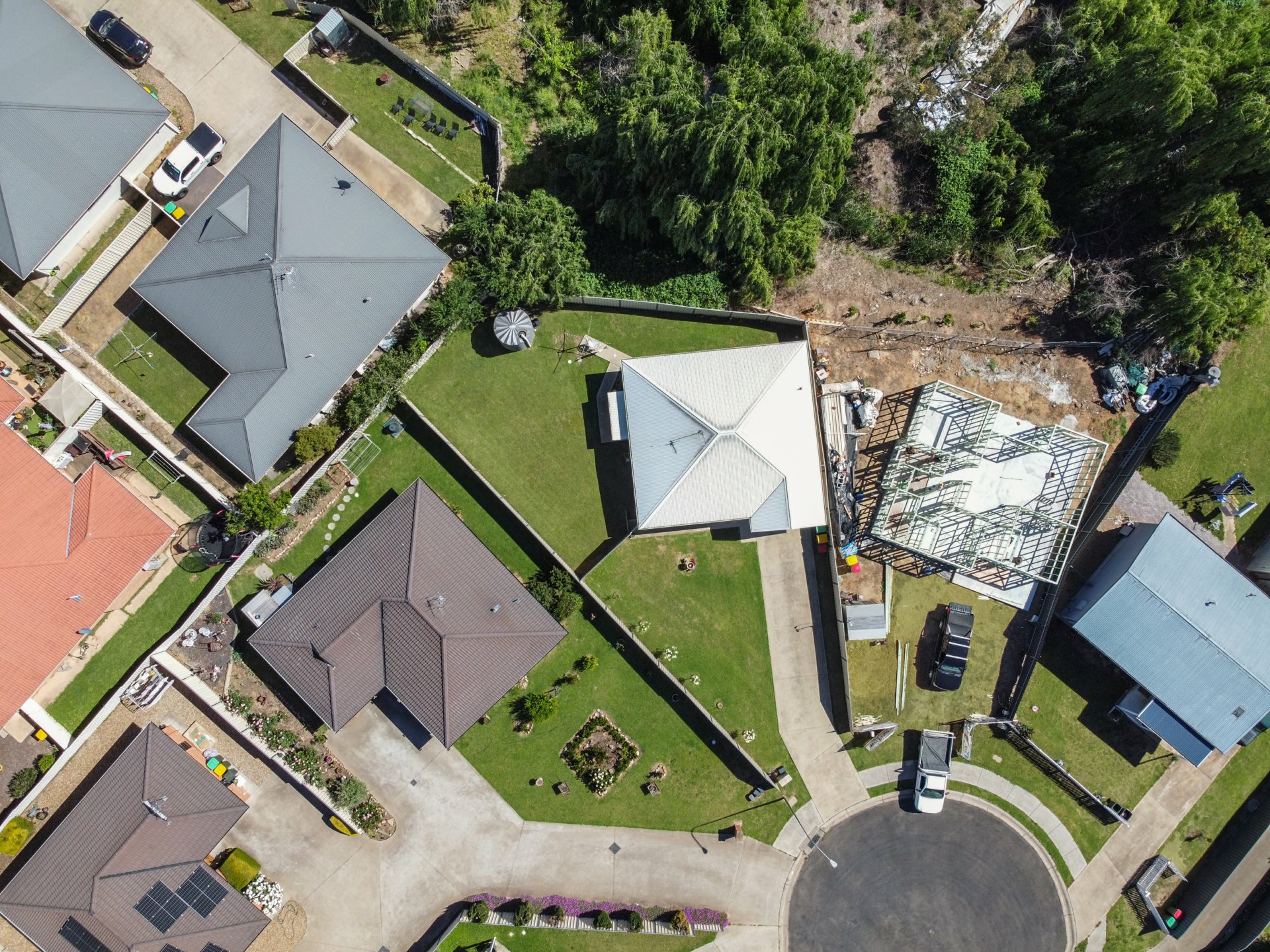 9 Lachlan Close Young NSW - Property Details - LJ Hooker