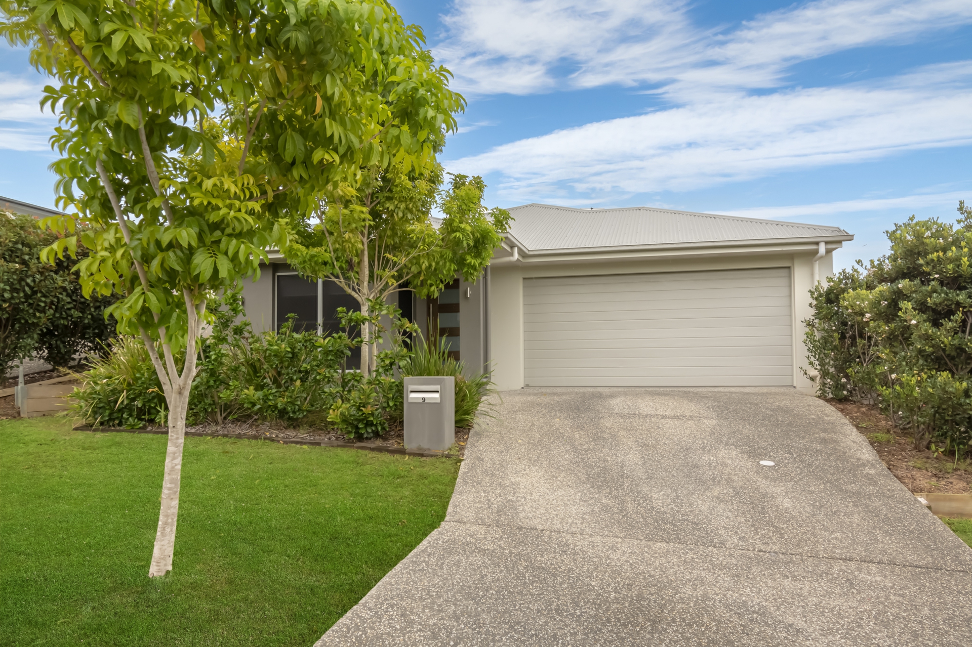 9 Cudmore Street Pimpama QLD - Property Details - LJ Hooker