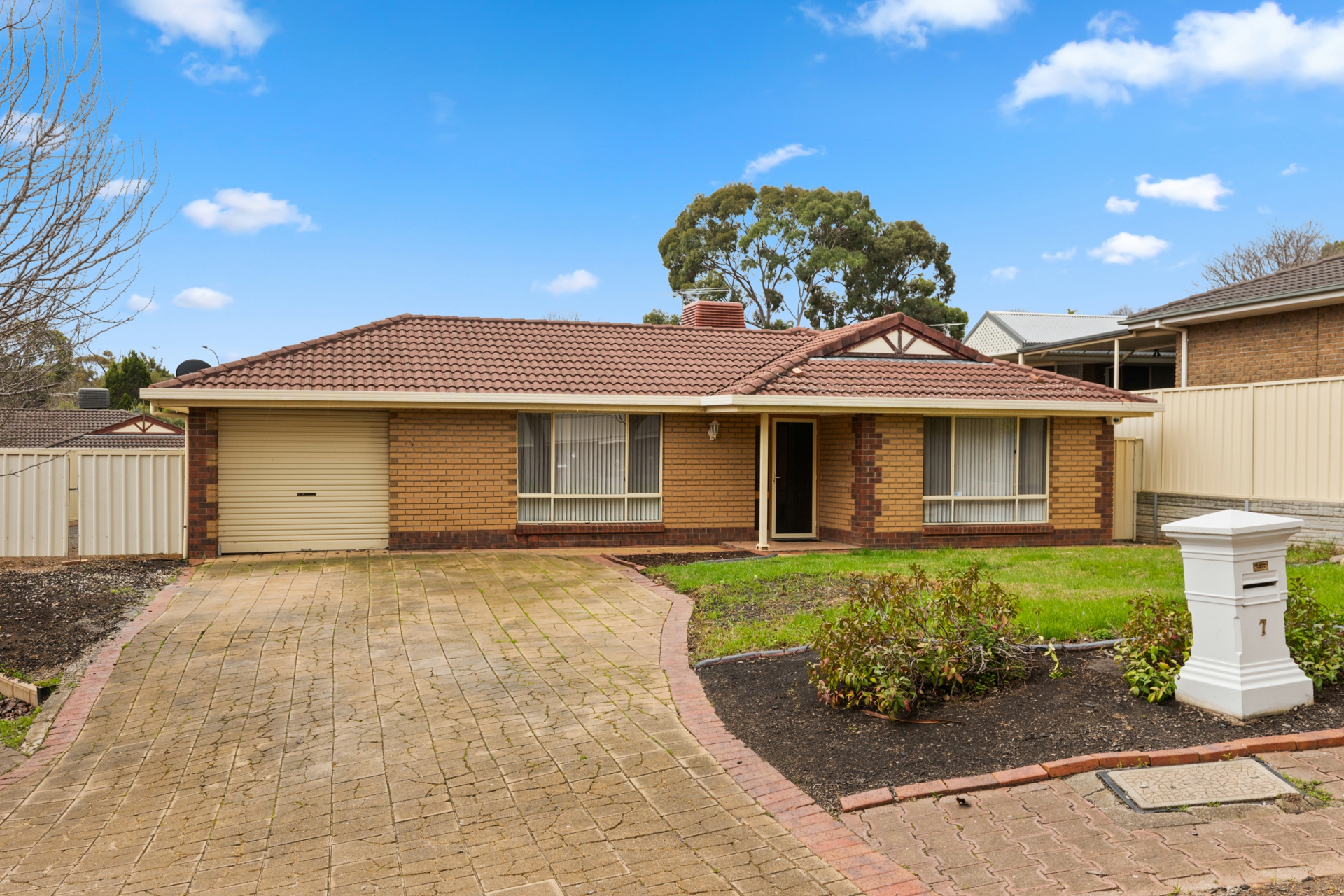 7 Hamilton Court Sheidow Park SA - Property Details - LJ Hooker