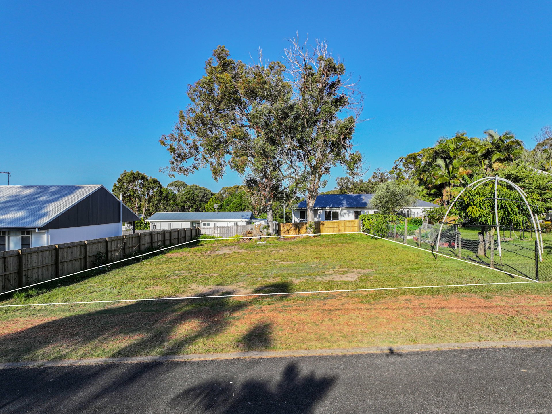 28 Guthrie Street Russell Island QLD - Property Details - LJ Hooker
