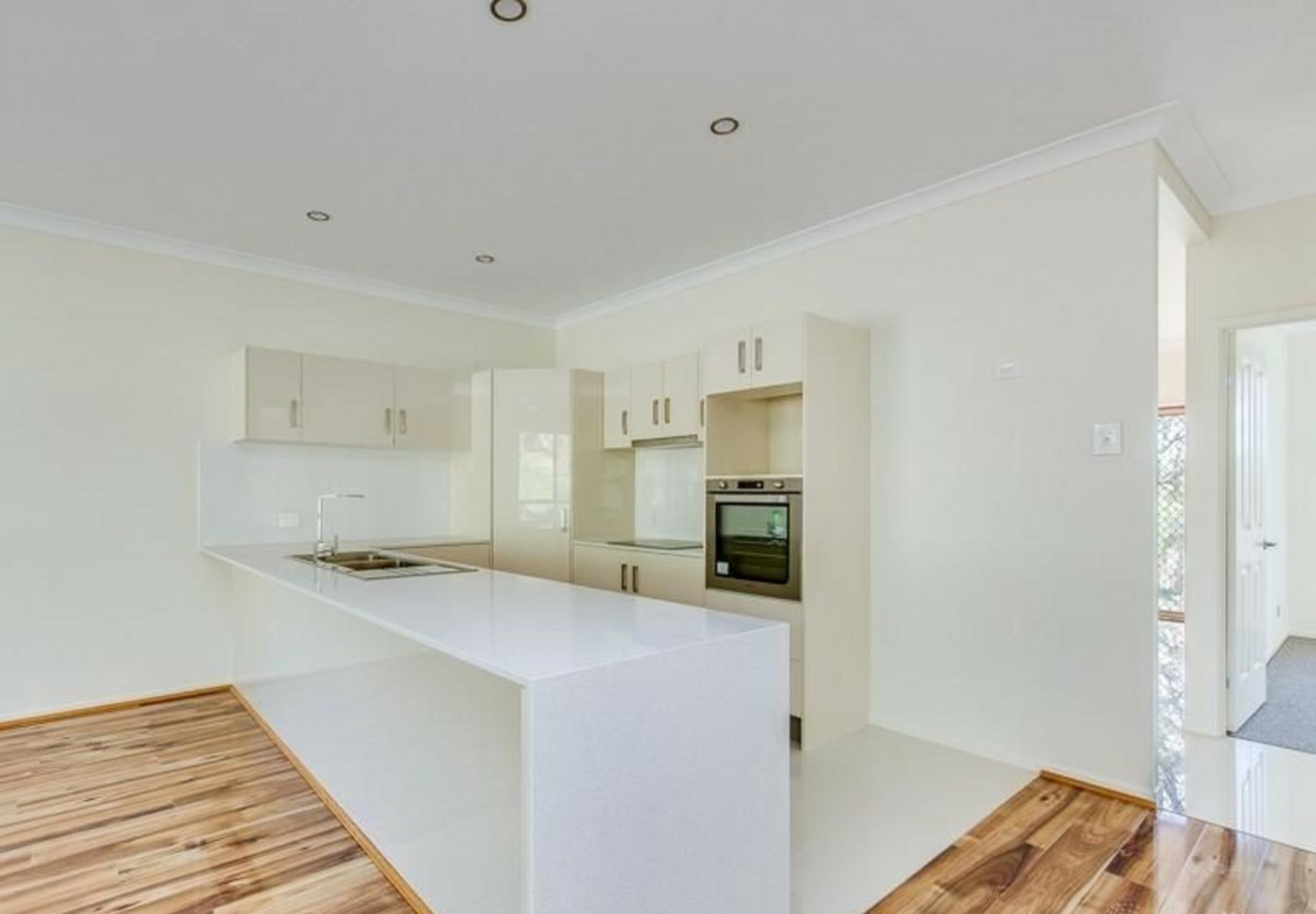 14A Shepparton Road Helensvale QLD - Property Details - LJ Hooker
