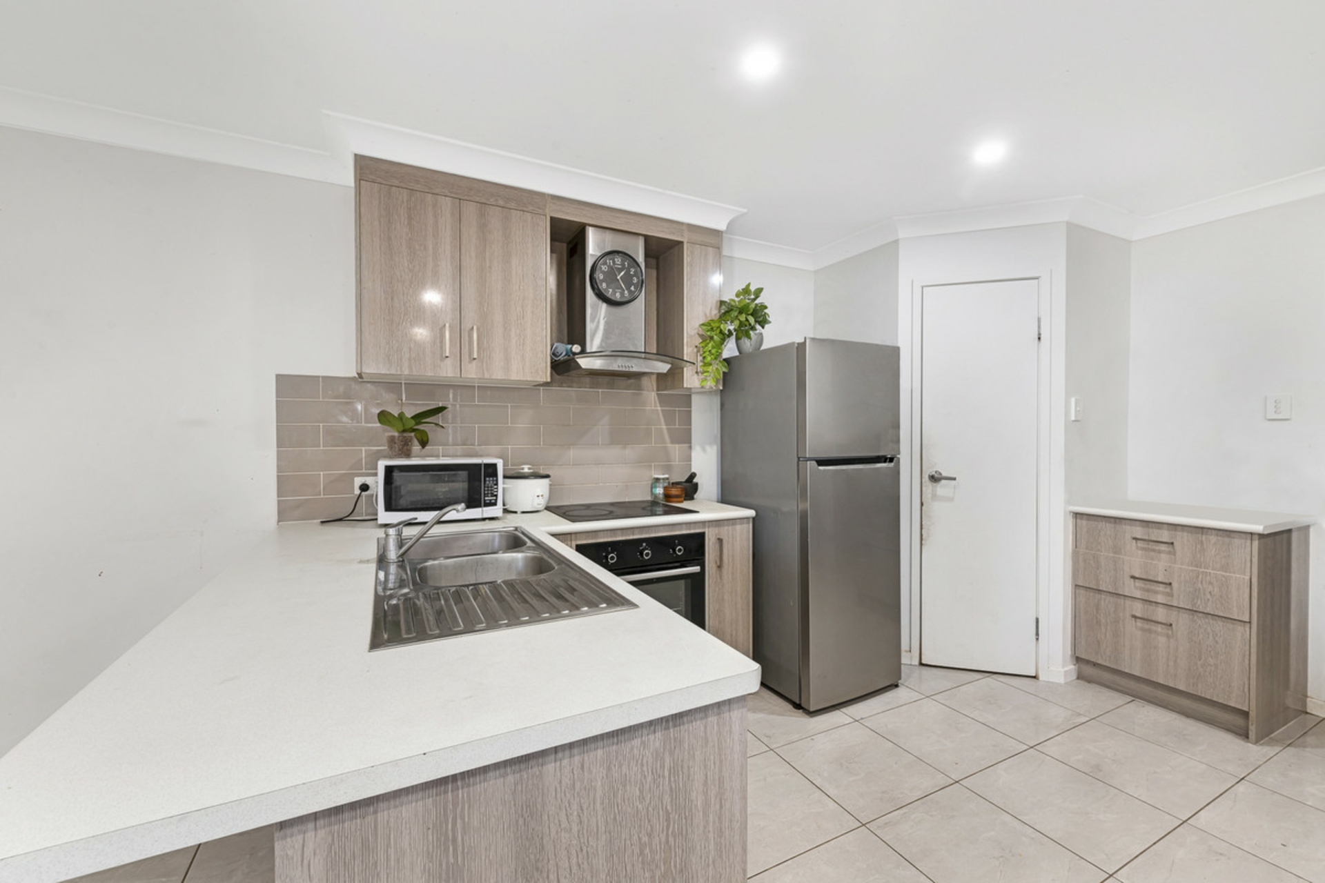 14 Georgia Terrace Kalkie QLD - Property Details - LJ Hooker