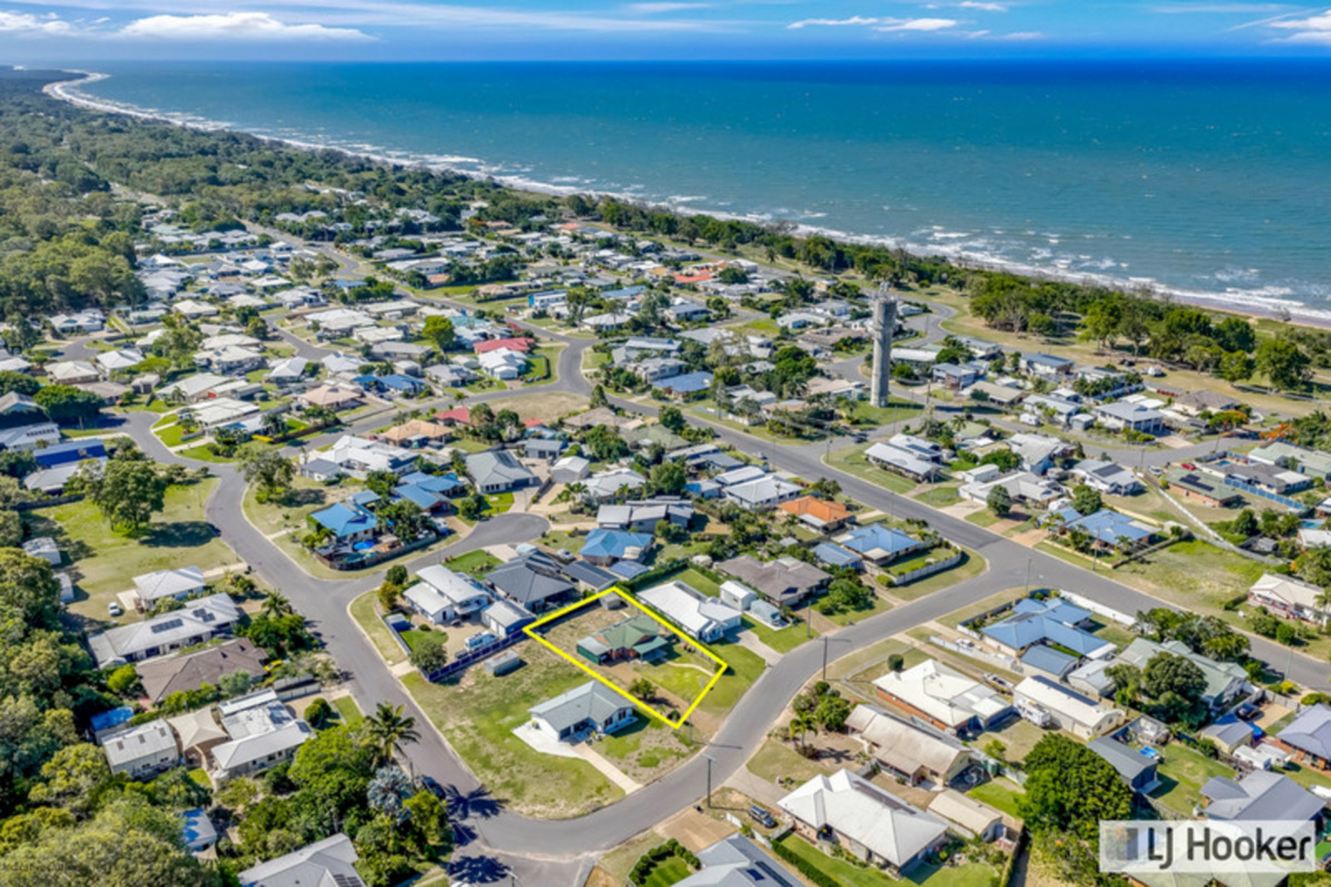 6 Alexander Drive Moore Park Beach QLD - Property Details - LJ Hooker