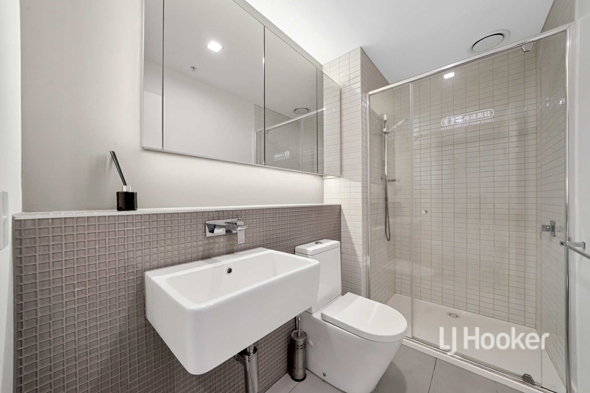 4406/38 Rose Lane Melbourne VIC - Property Details - LJ Hooker