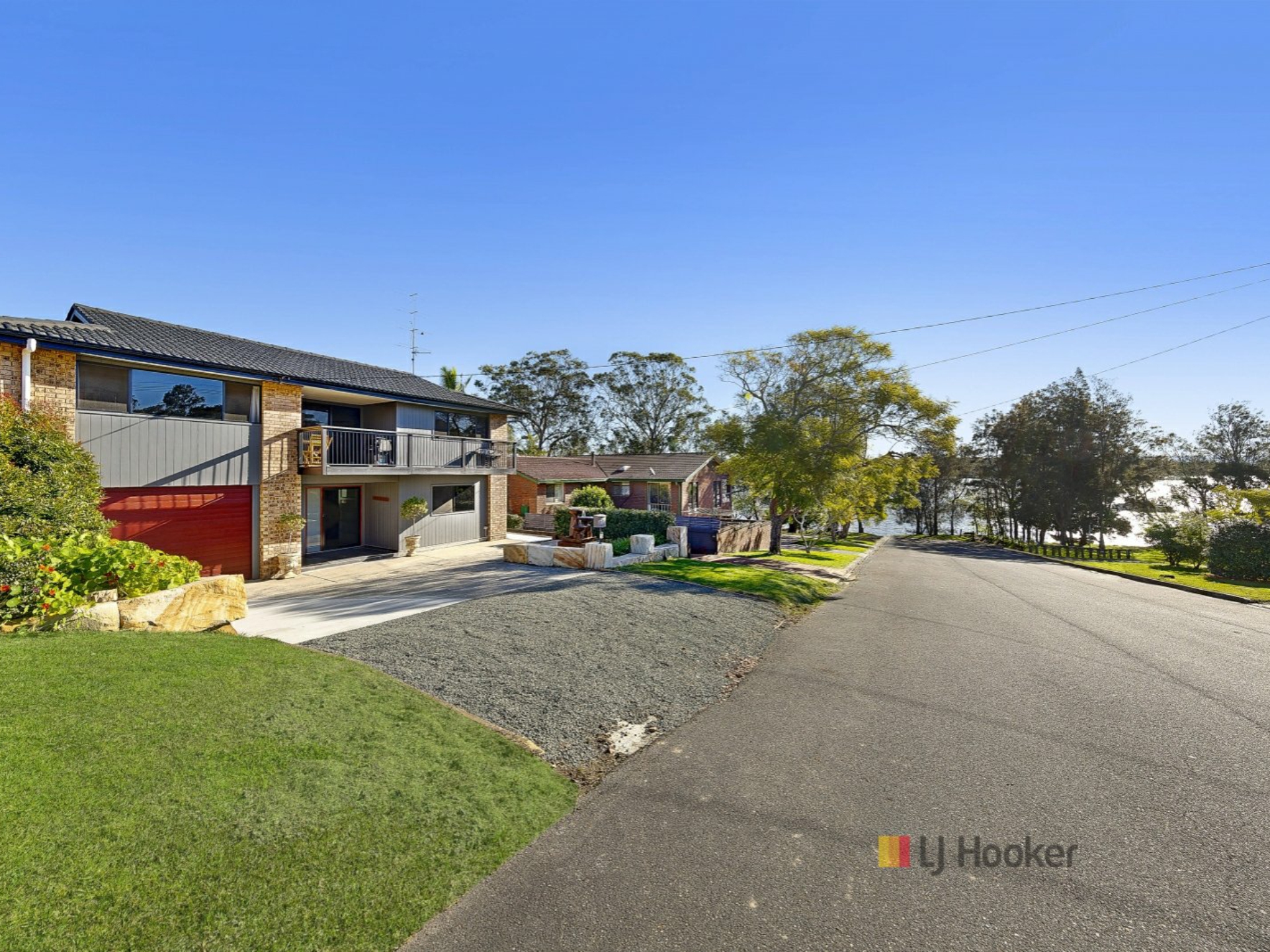 5 Kevin Street Mannering Park NSW - Property Details - LJ Hooker
