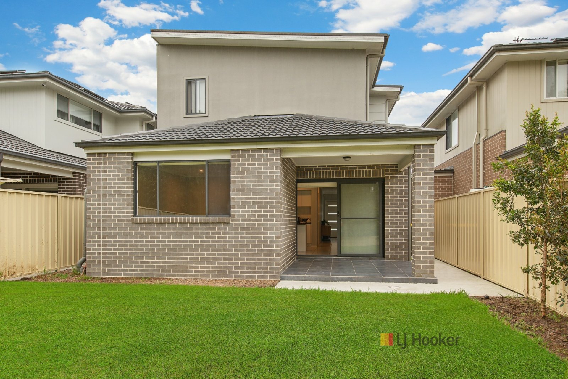 5 Eleanor Close Hamlyn Terrace NSW - Property Details - LJ Hooker