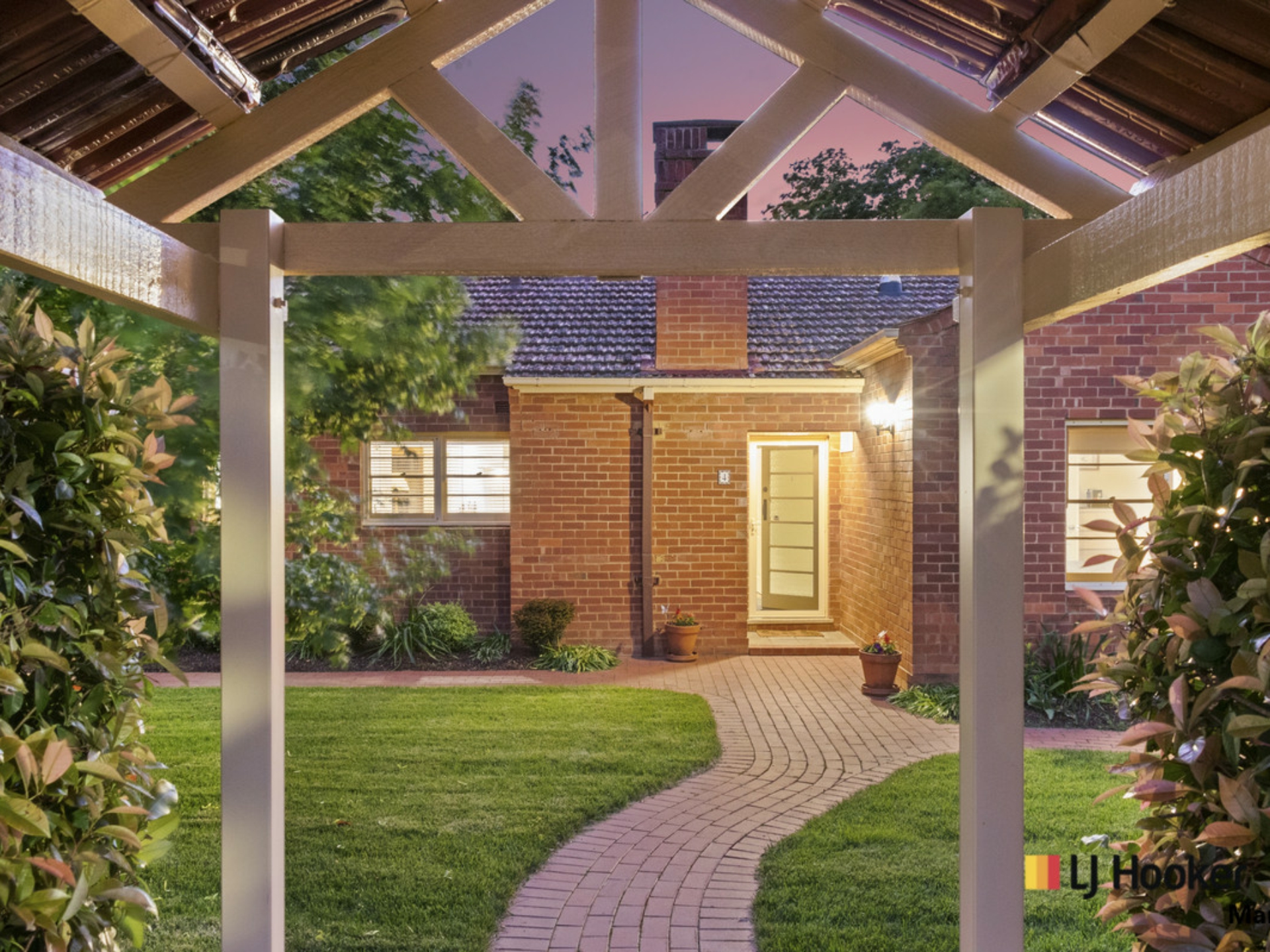 4 Lindsay Street Griffith ACT - Property Details - LJ Hooker