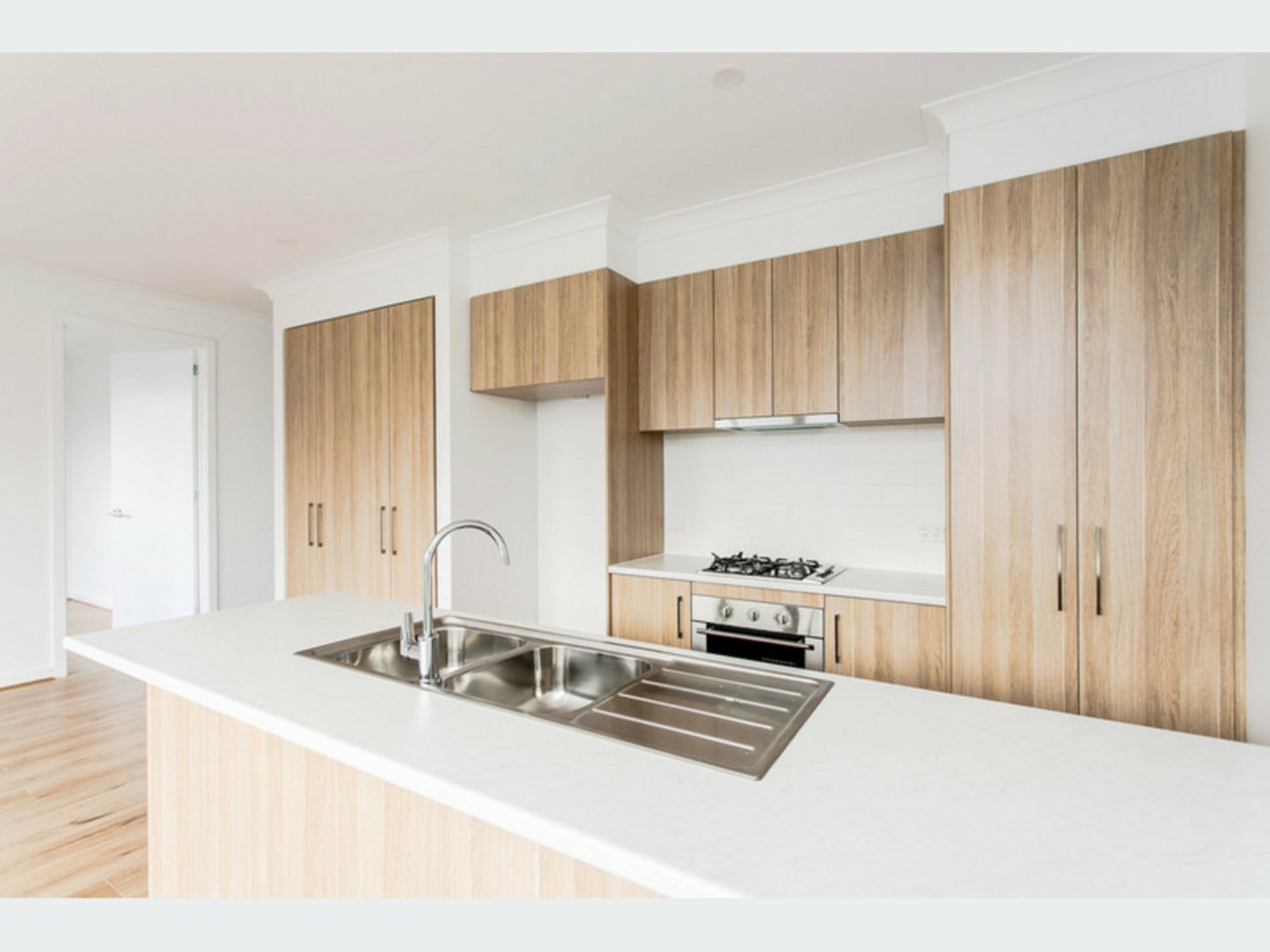 14 Hyacinth Crescent Christie Downs SA - House for Rent - LJ Hooker