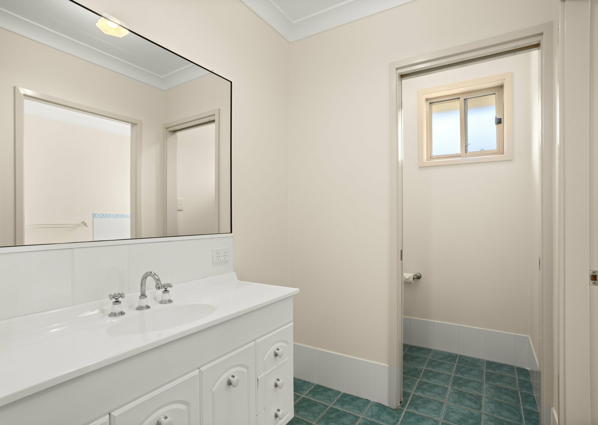 6 Gregory Close Taree NSW - House for Sale - LJ Hooker