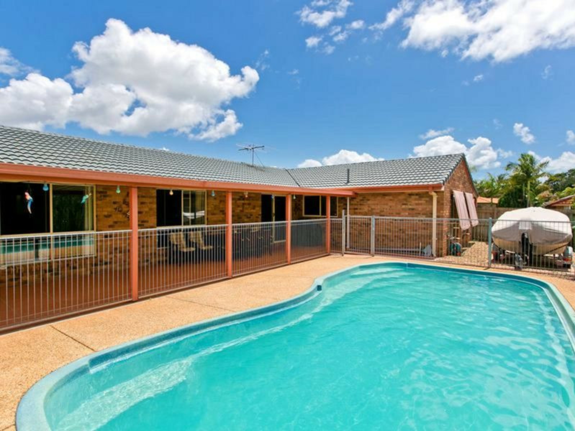 10 Minetta Street Victoria Point QLD - Property Details - LJ Hooker