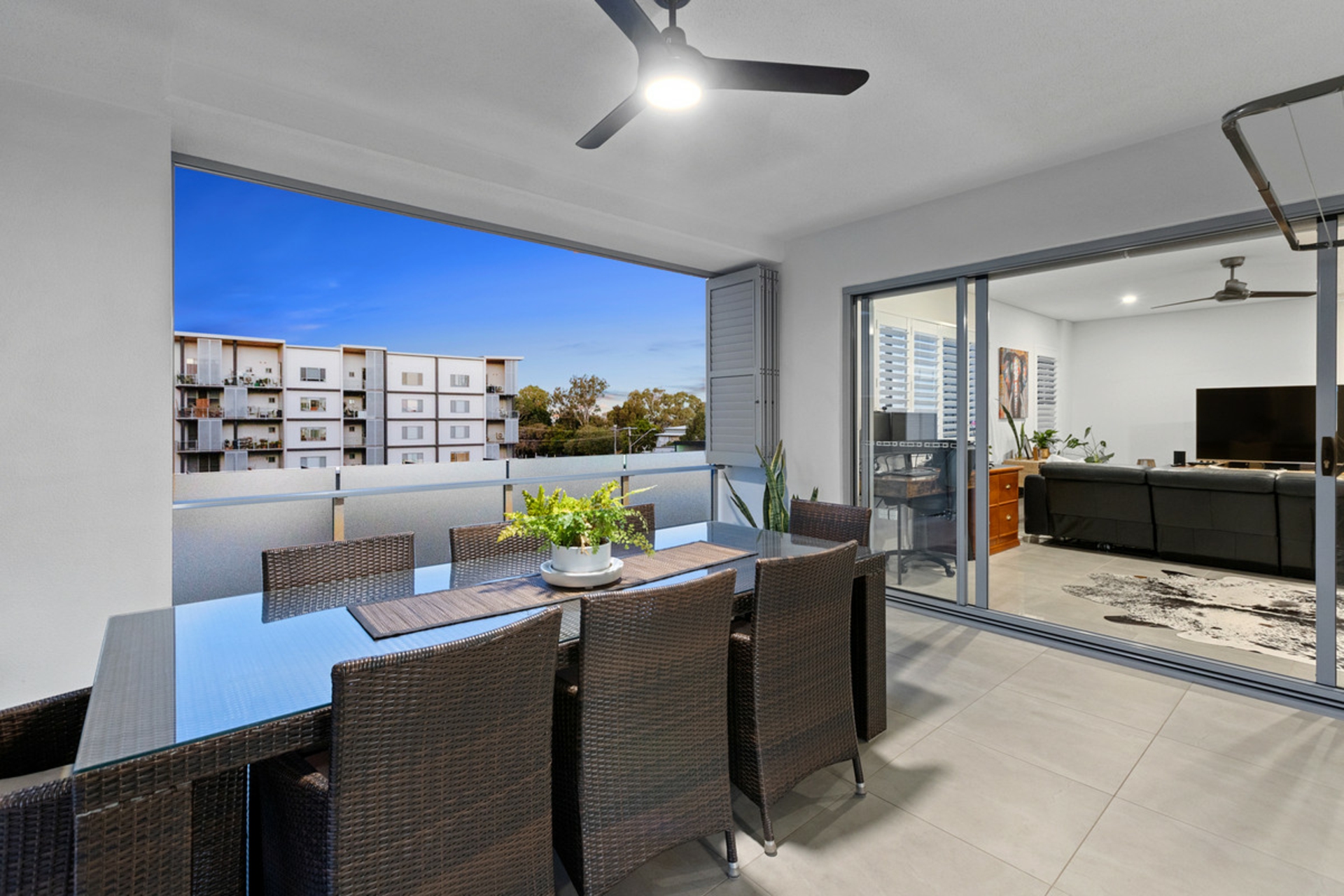 88/45 Shore Street East Cleveland QLD - Property Details - LJ Hooker