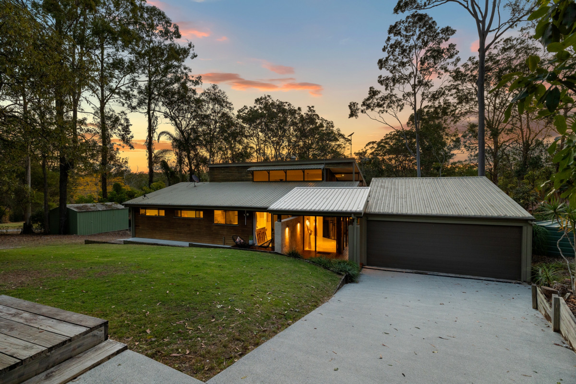 160 Pioneer Road Sheldon QLD - Property Details - LJ Hooker