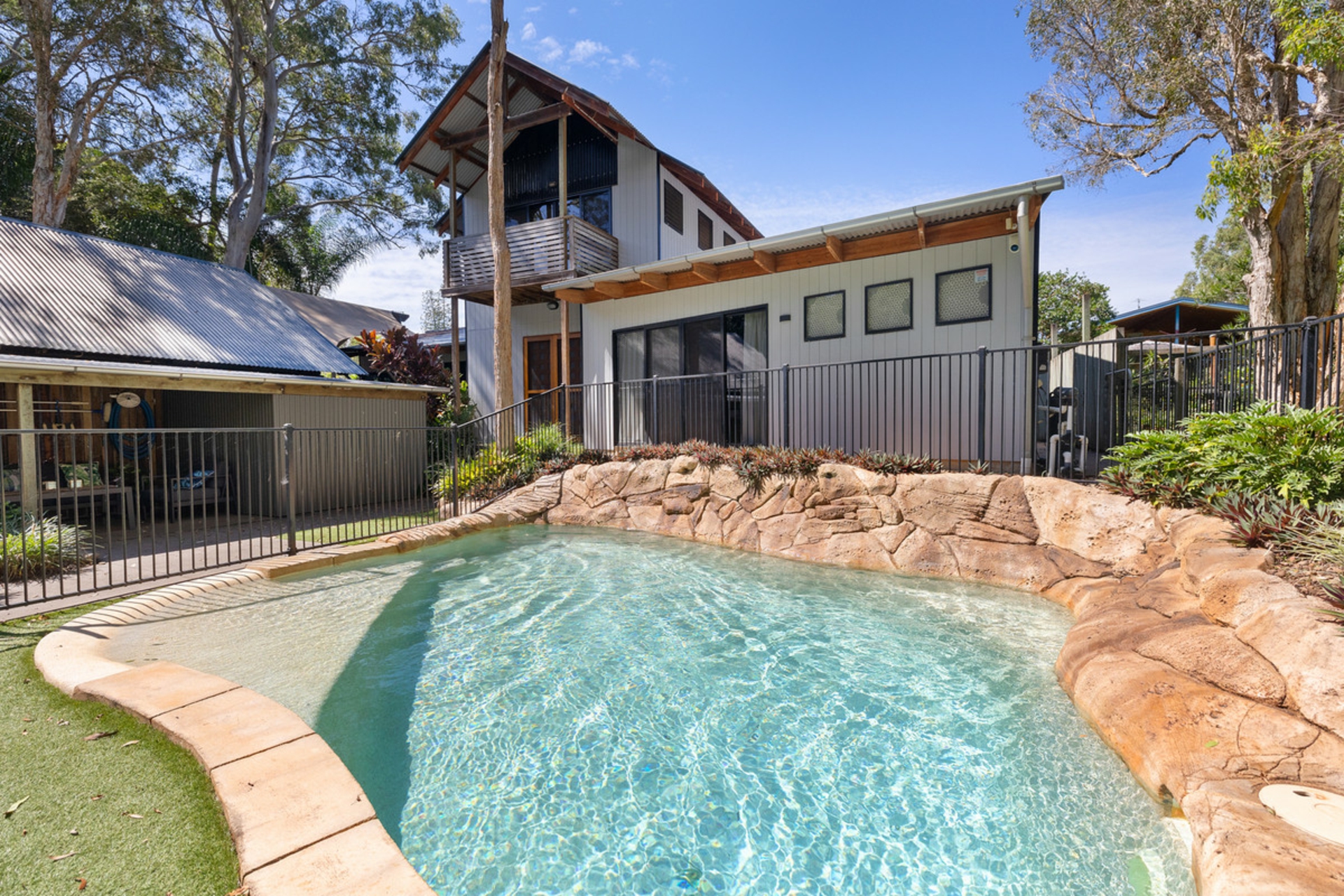 27 Troy Street Ormiston QLD - Property Details - LJ Hooker