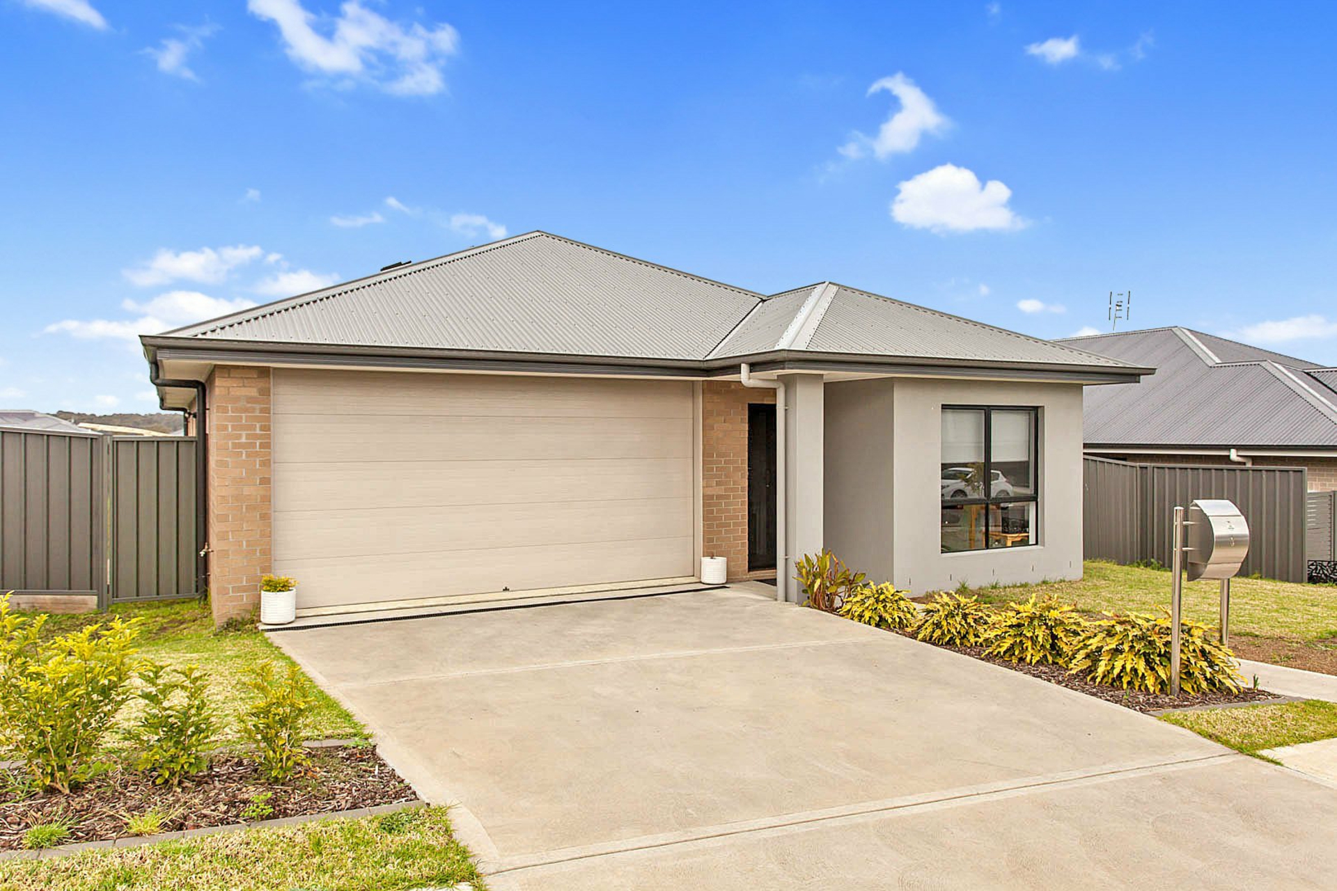3 Troon Avenue Heddon Greta NSW - Property Details - LJ Hooker