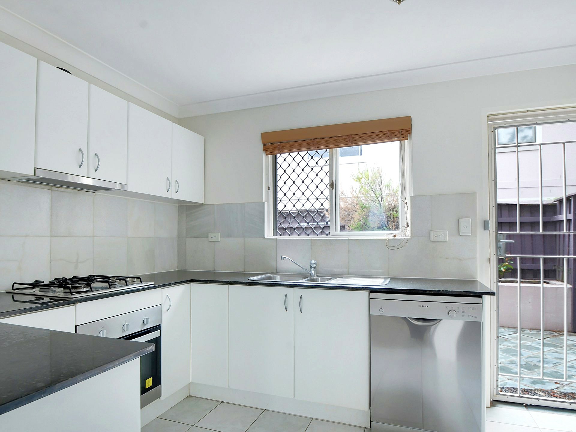 2/10 Albion Street Rozelle NSW - Unit for Rent - LJ Hooker