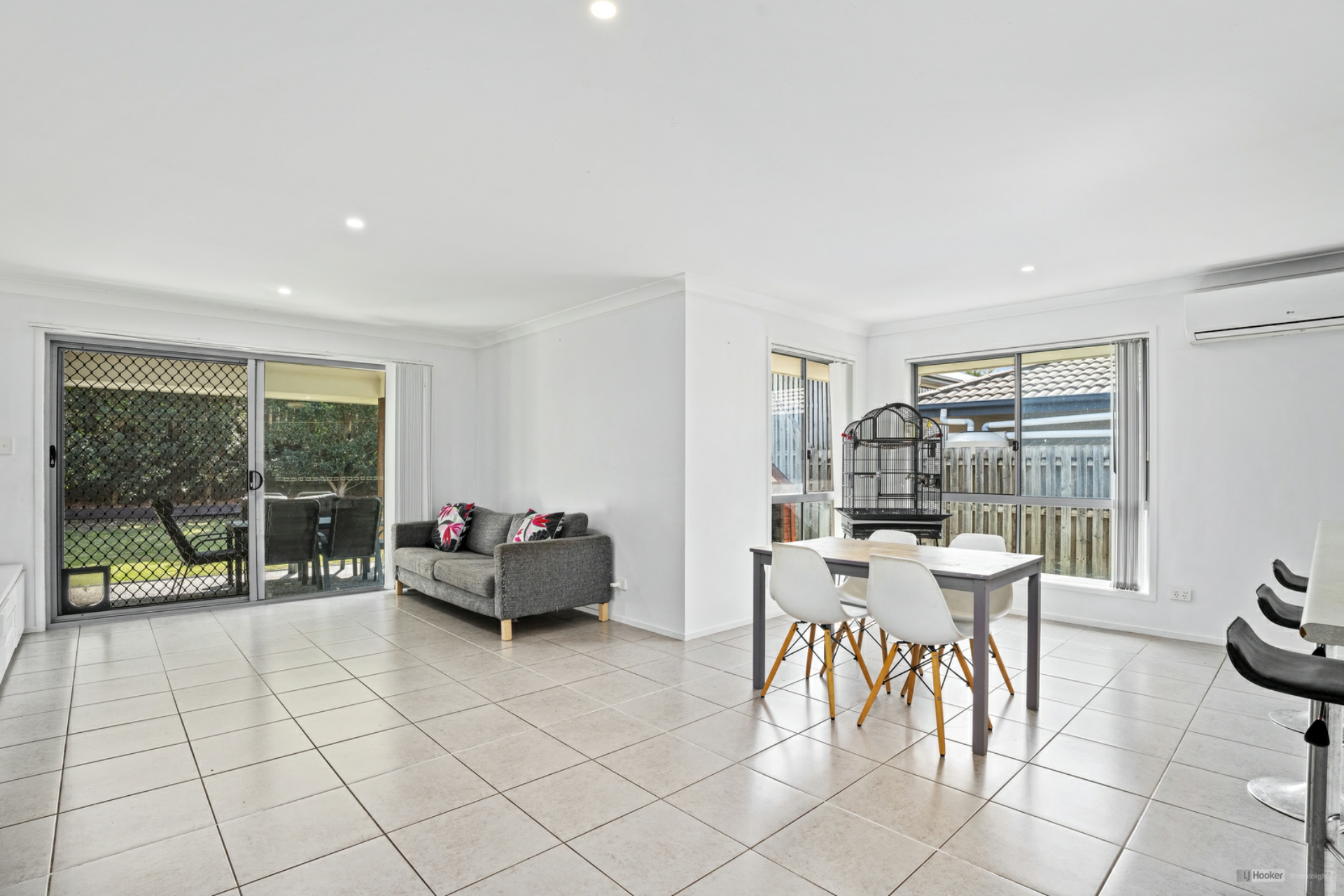 19 Skyline Circuit Bahrs Scrub QLD - Property Details - LJ Hooker