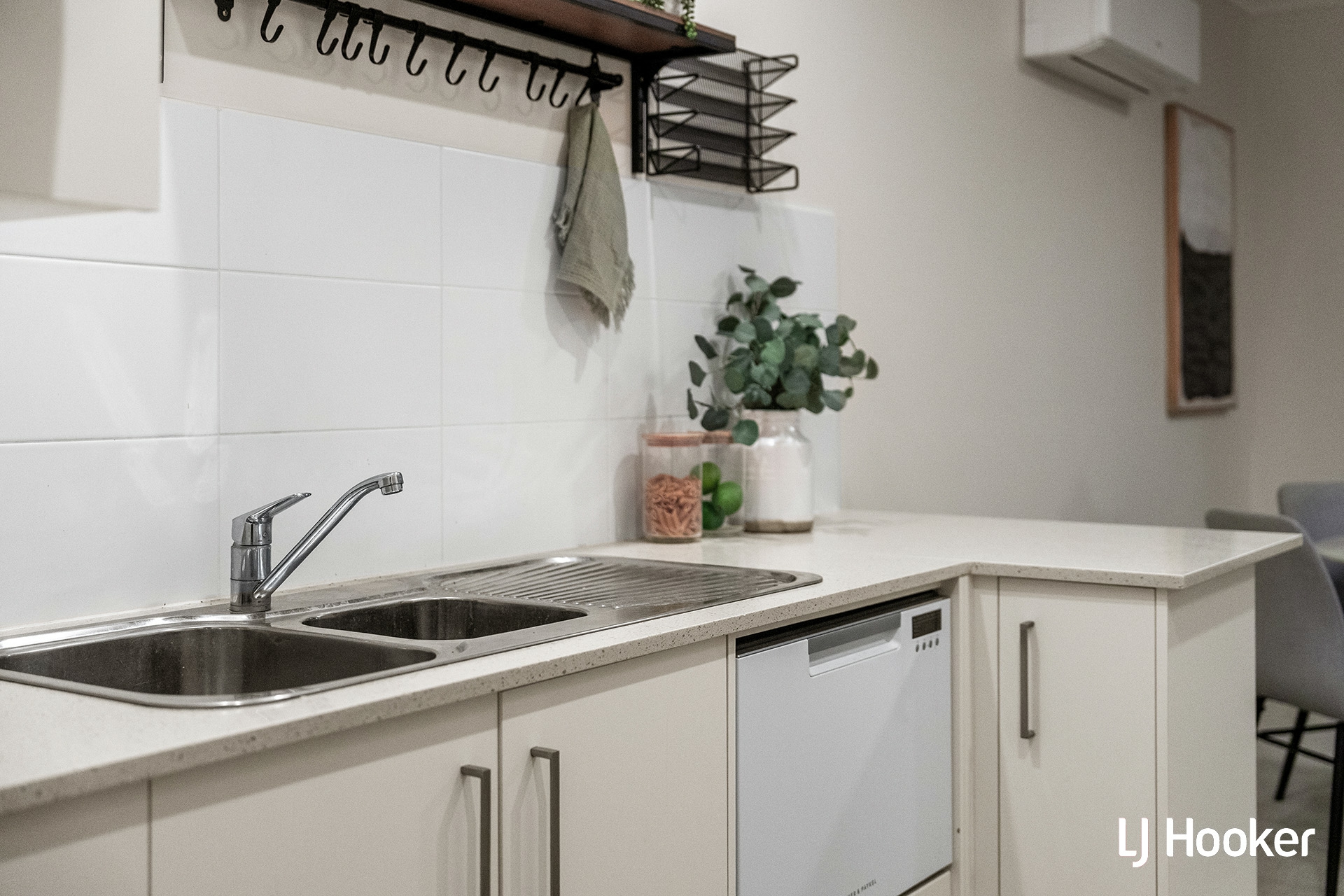 3/11 Mathieson Crescent Weetangera ACT - Townhouse for Sale - LJ Hooker