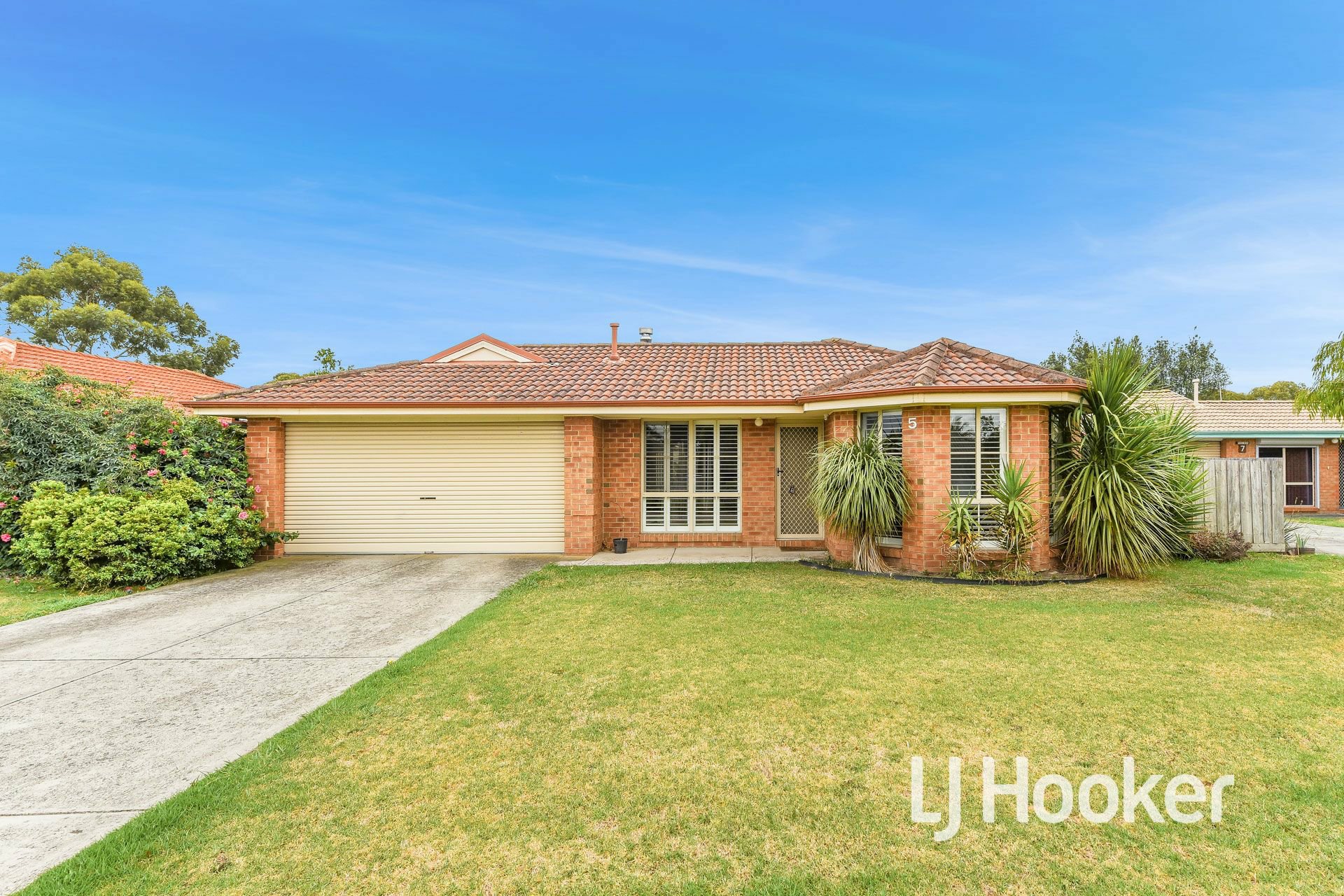 5 Mark Place Pakenham VIC - Property Details - LJ Hooker