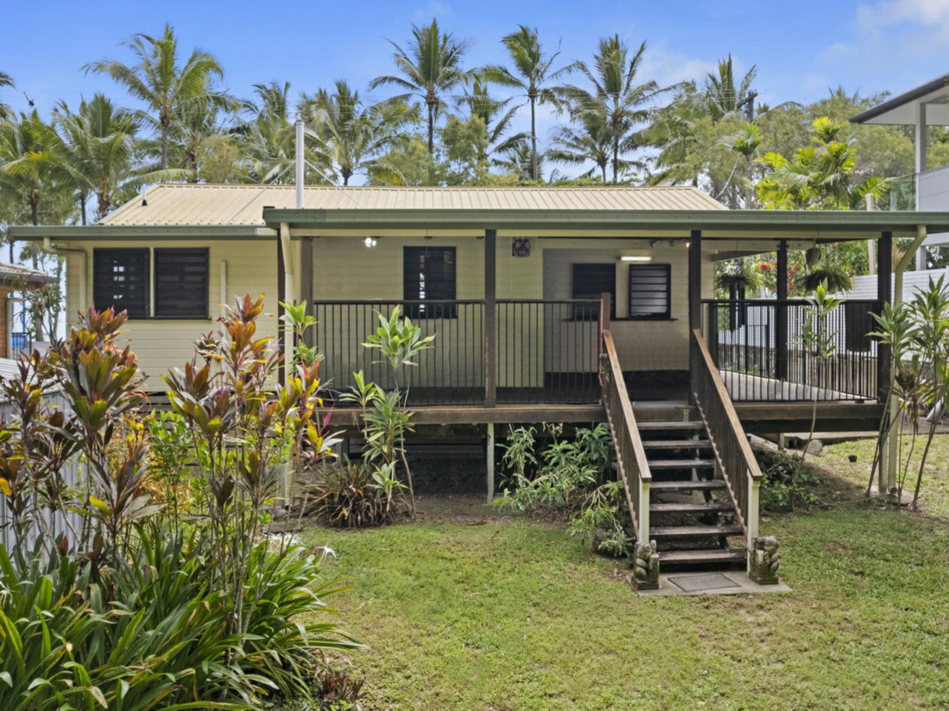 149 Arlington Esplanade Clifton Beach QLD - House for Sale - LJ Hooker