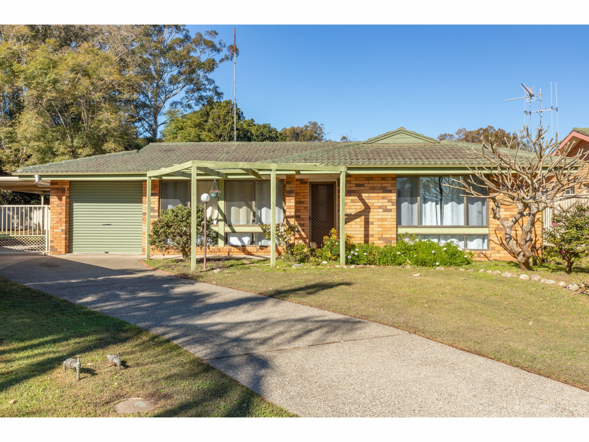 8 Endeavour Court Forster NSW - Property Details - LJ Hooker