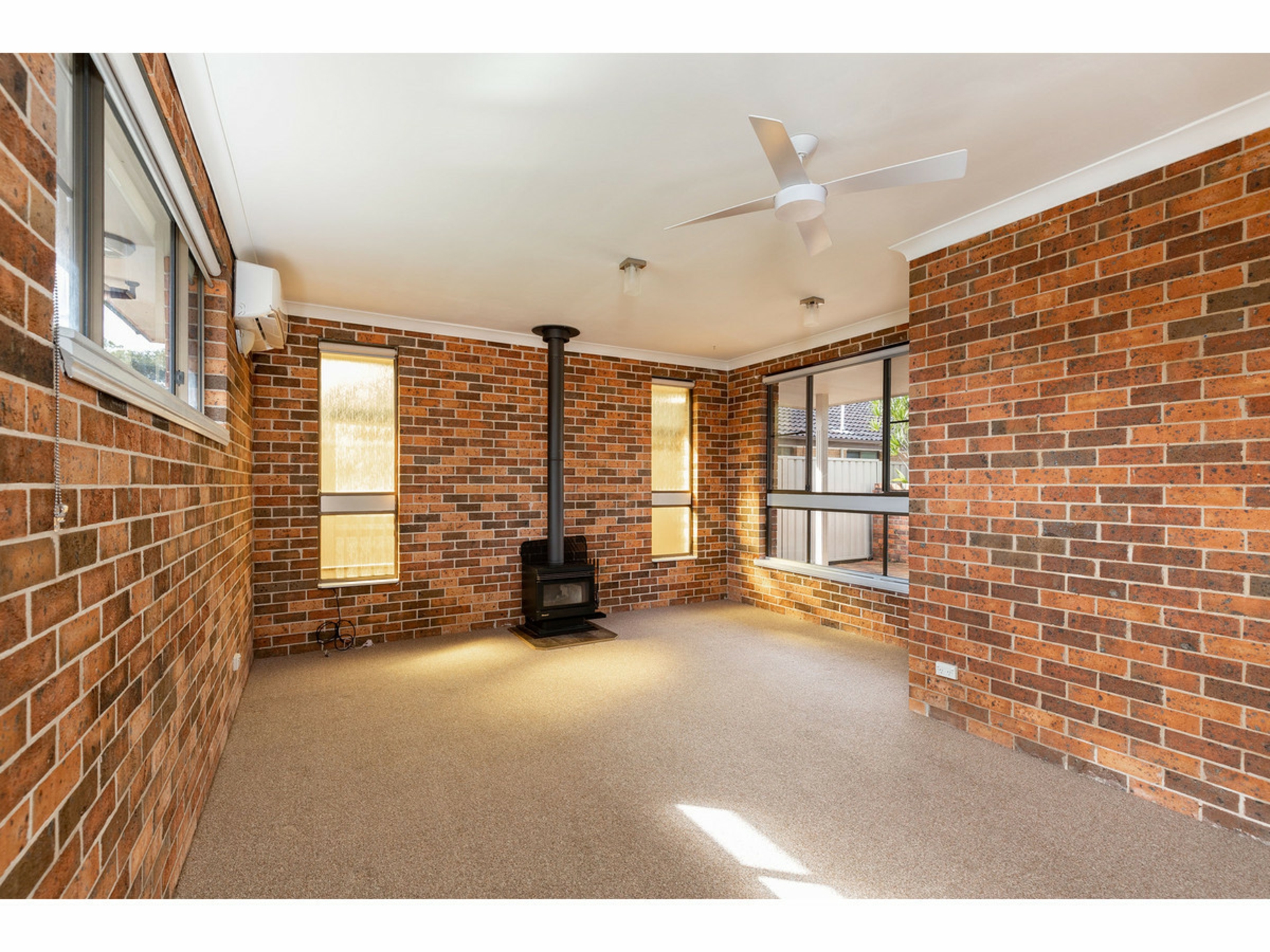 15 Blundell Avenue Forster NSW - House for Rent - LJ Hooker