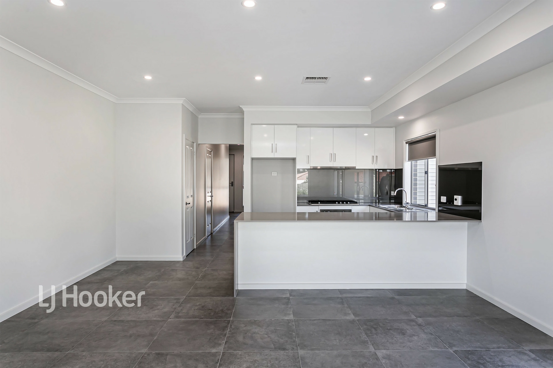 82A Fairfax Road Ingle Farm SA - Townhouse for Rent - LJ Hooker