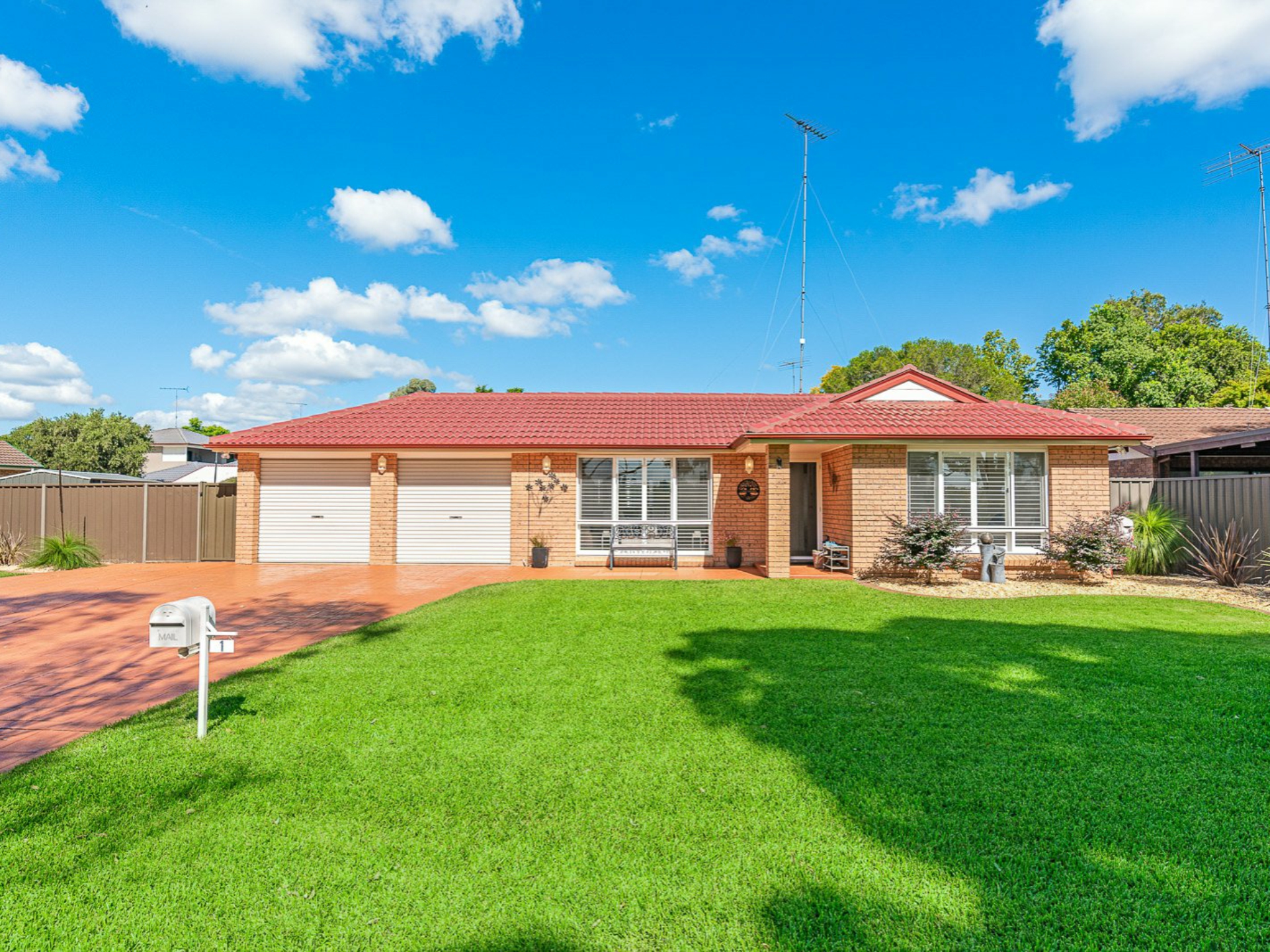 1 Breton Place Emu Heights NSW - Property Details - LJ Hooker