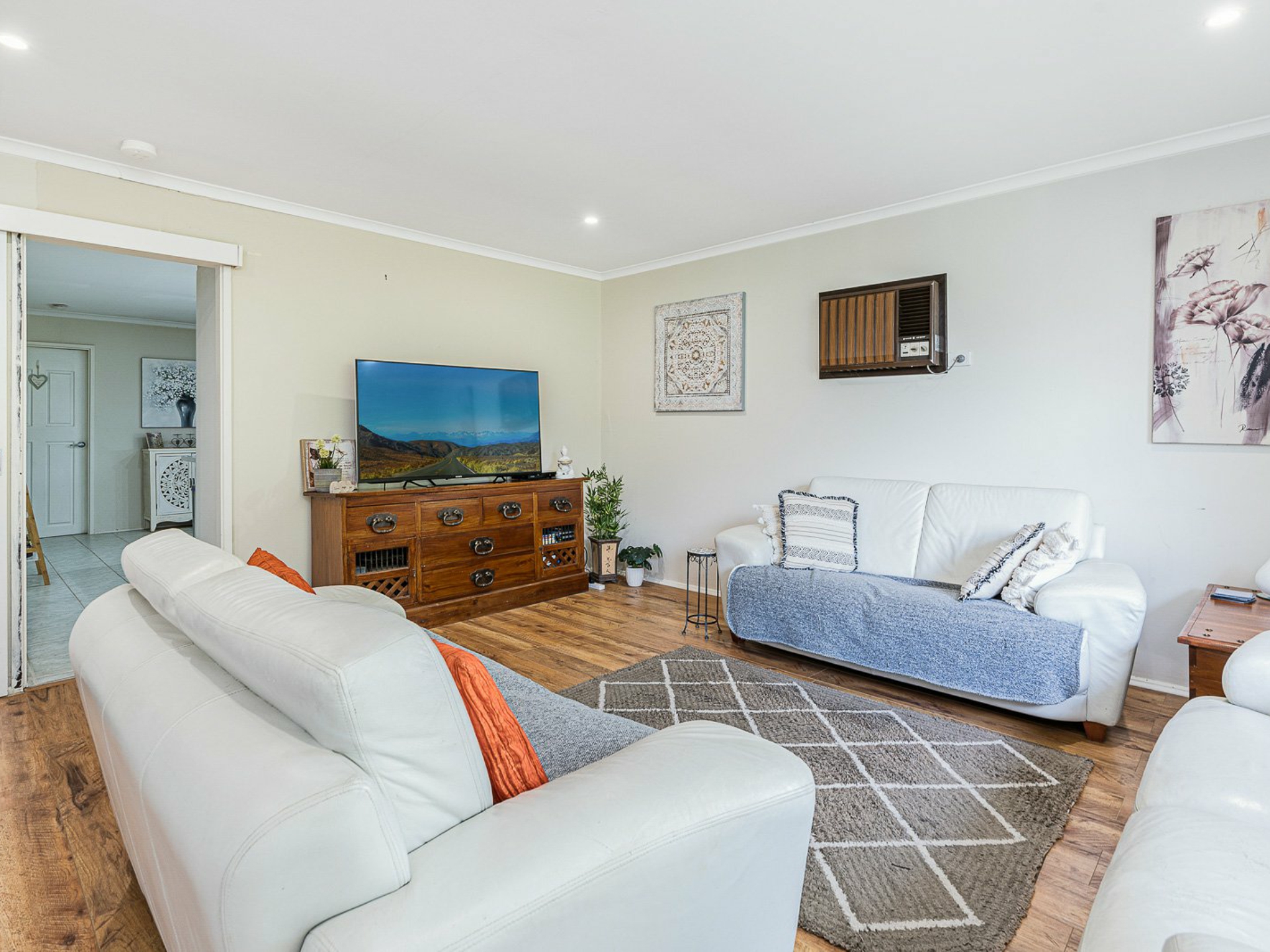 10 Snowden Street Jamisontown NSW - Property Details - LJ Hooker