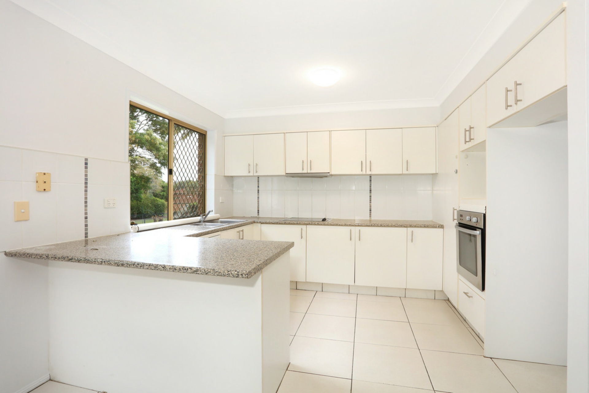 19/32 Riverview Road Nerang QLD - Townhouse for Rent - LJ Hooker