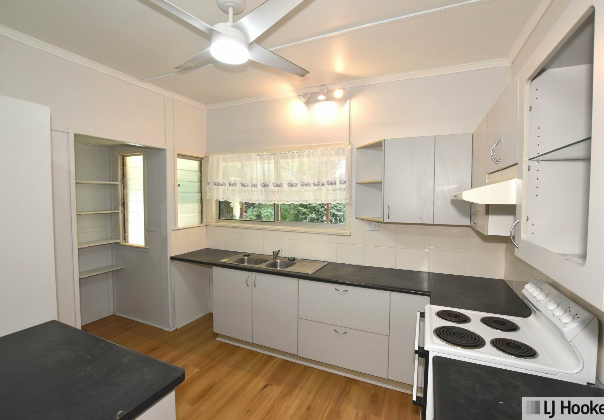 2 Bell Street Tully QLD - House for Rent - LJ Hooker
