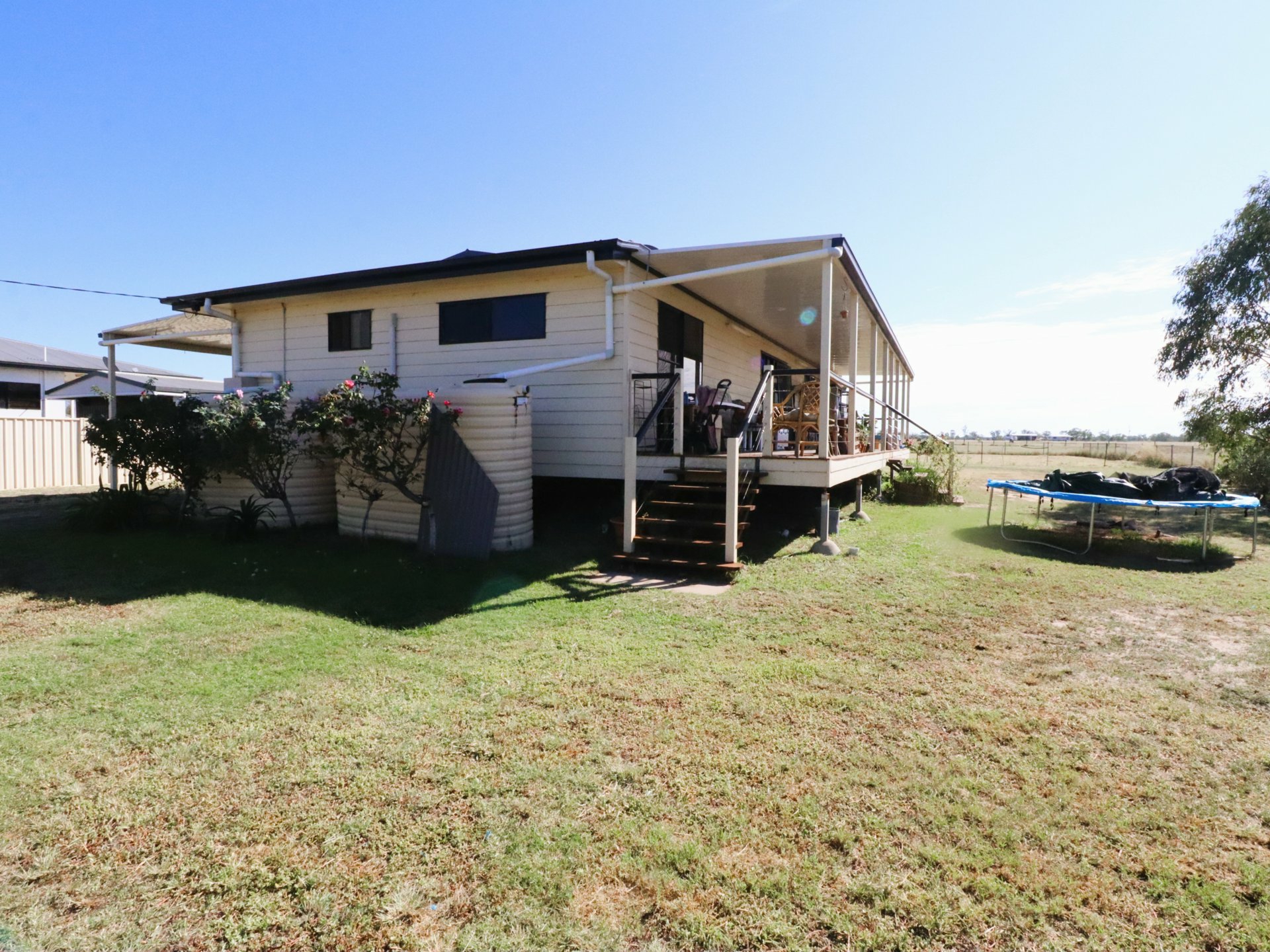 5 Russell Street Wallumbilla QLD - Property Details - LJ Hooker