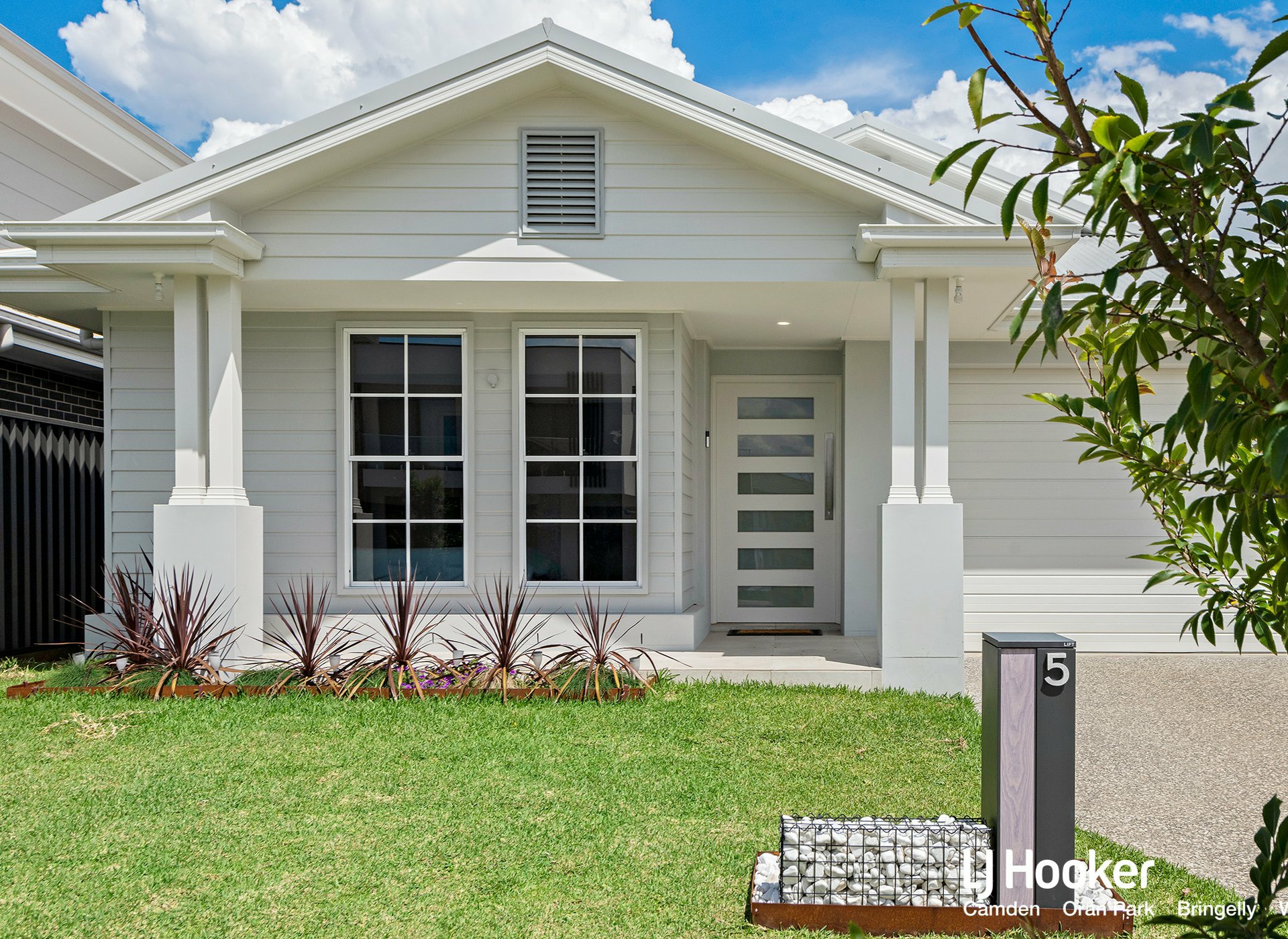 5 Burrough Street Catherine Field NSW - Property Details - LJ Hooker