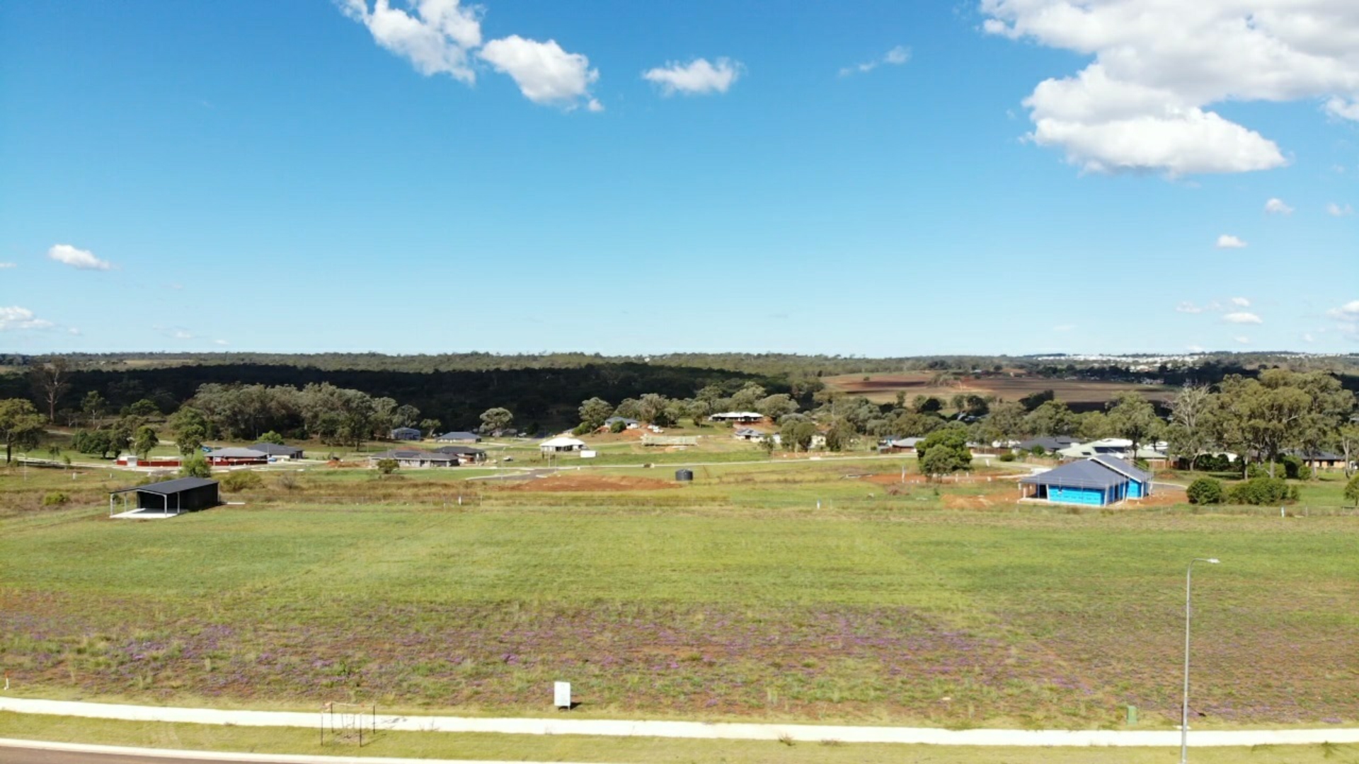 32 Gran Paradiso Way Meringandan West QLD - Property Details - LJ Hooker