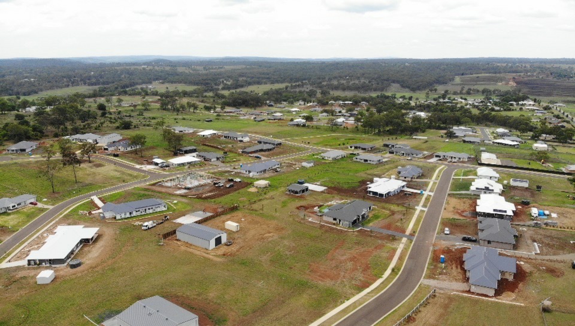 8 Daintree Crescent Meringandan West QLD - Property Details - LJ Hooker